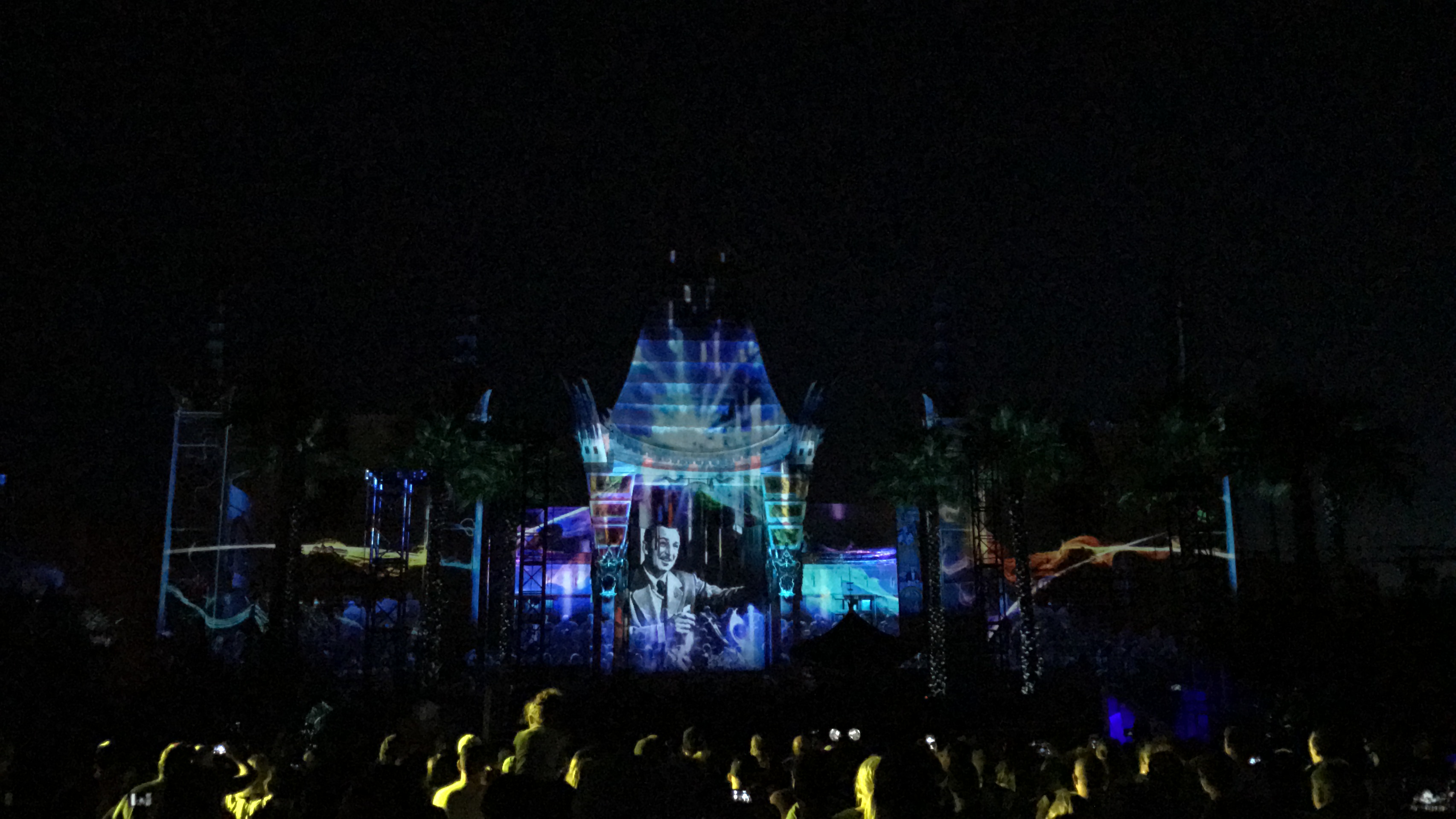 Disney Movie Magic Projection Show Makes Surprise Debut at Disney’s ...