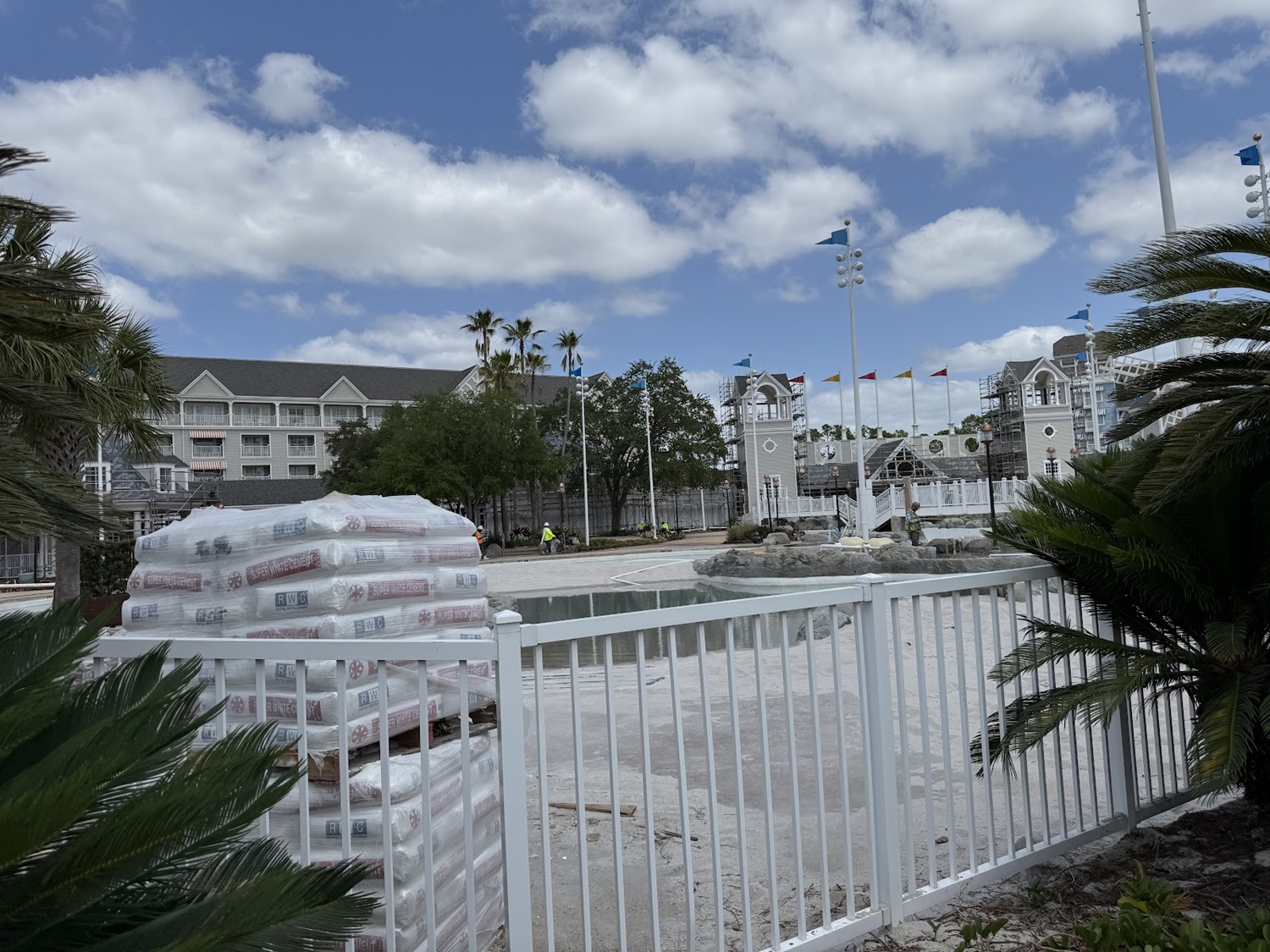 Photos: Water Returns to Stormalong Bay at Disney's Yacht & Beach Club ...