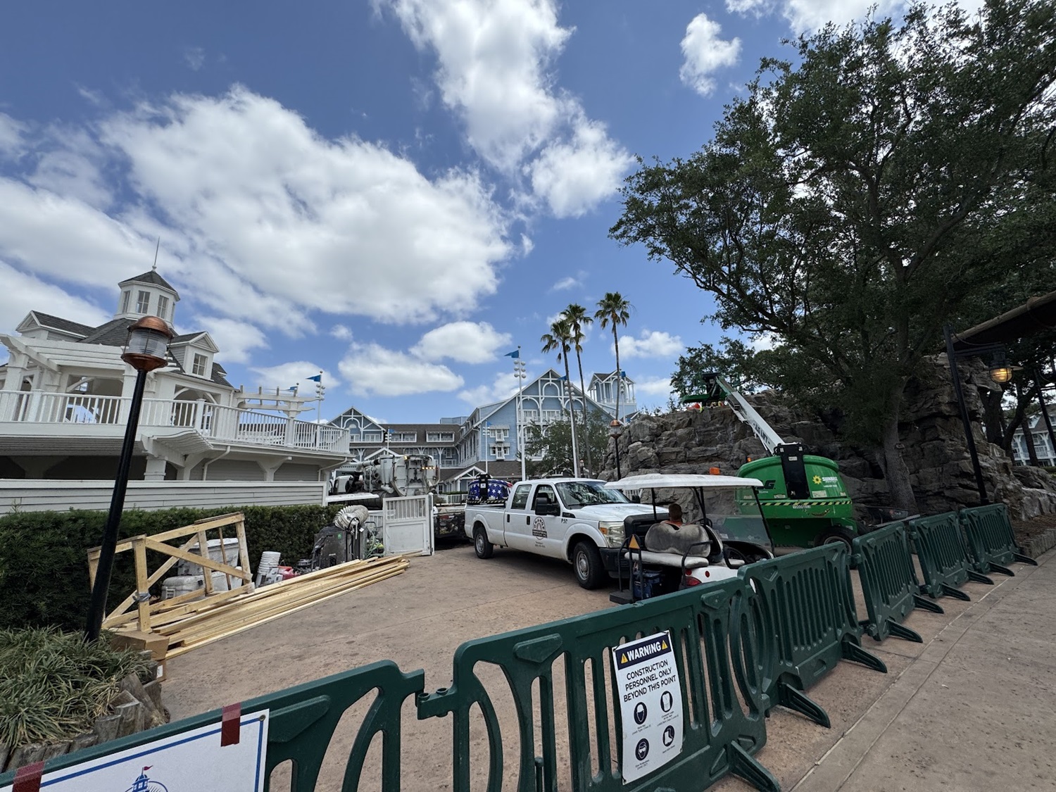 Photos: Water Returns to Stormalong Bay at Disney's Yacht & Beach Club ...