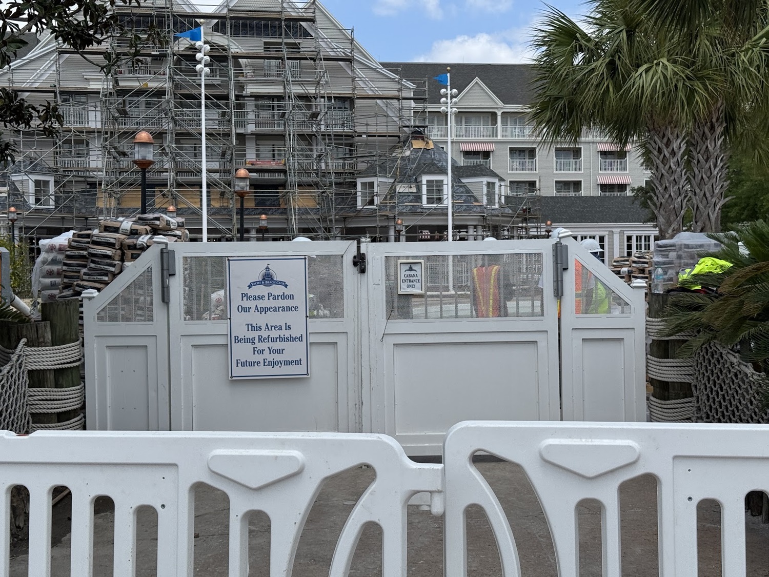 Photos: Water Returns to Stormalong Bay at Disney's Yacht & Beach Club ...
