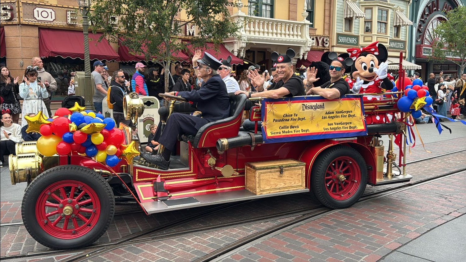 Disneyland Celebrates First Responders with Special Cavalcade Following ...