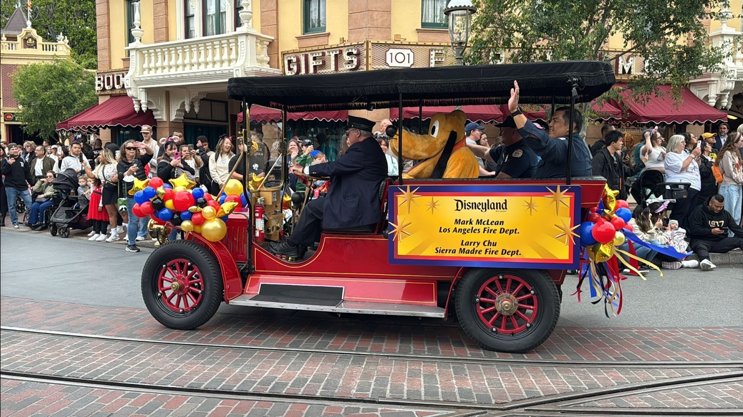 Disneyland Celebrates First Responders with Special Cavalcade Following ...