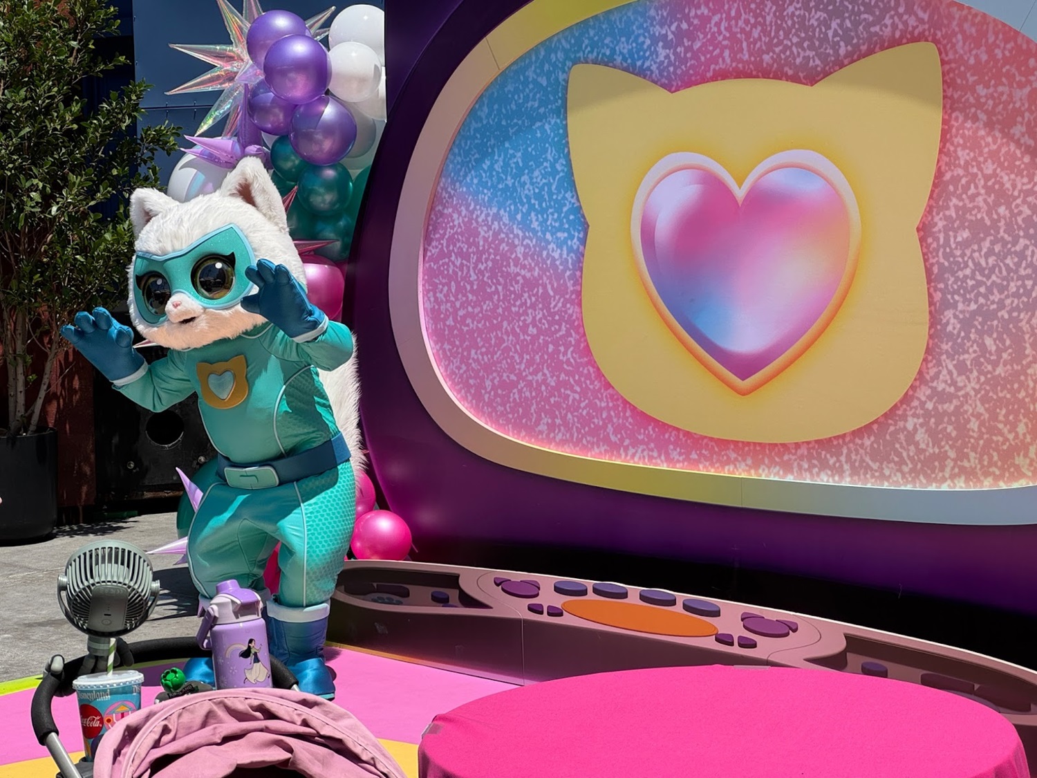 Photos: Spidey, Bitsie and Mickey at Disney Jr. Let's Play!