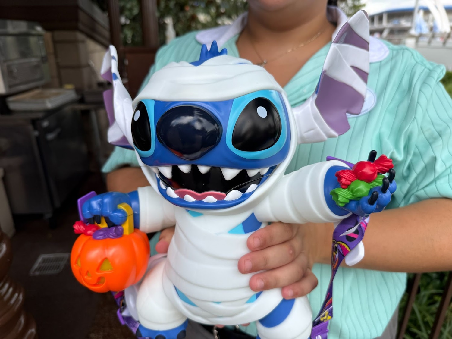 Stitch Mummy Popcorn Bucket Unveiled for Halloween at Disney Parks