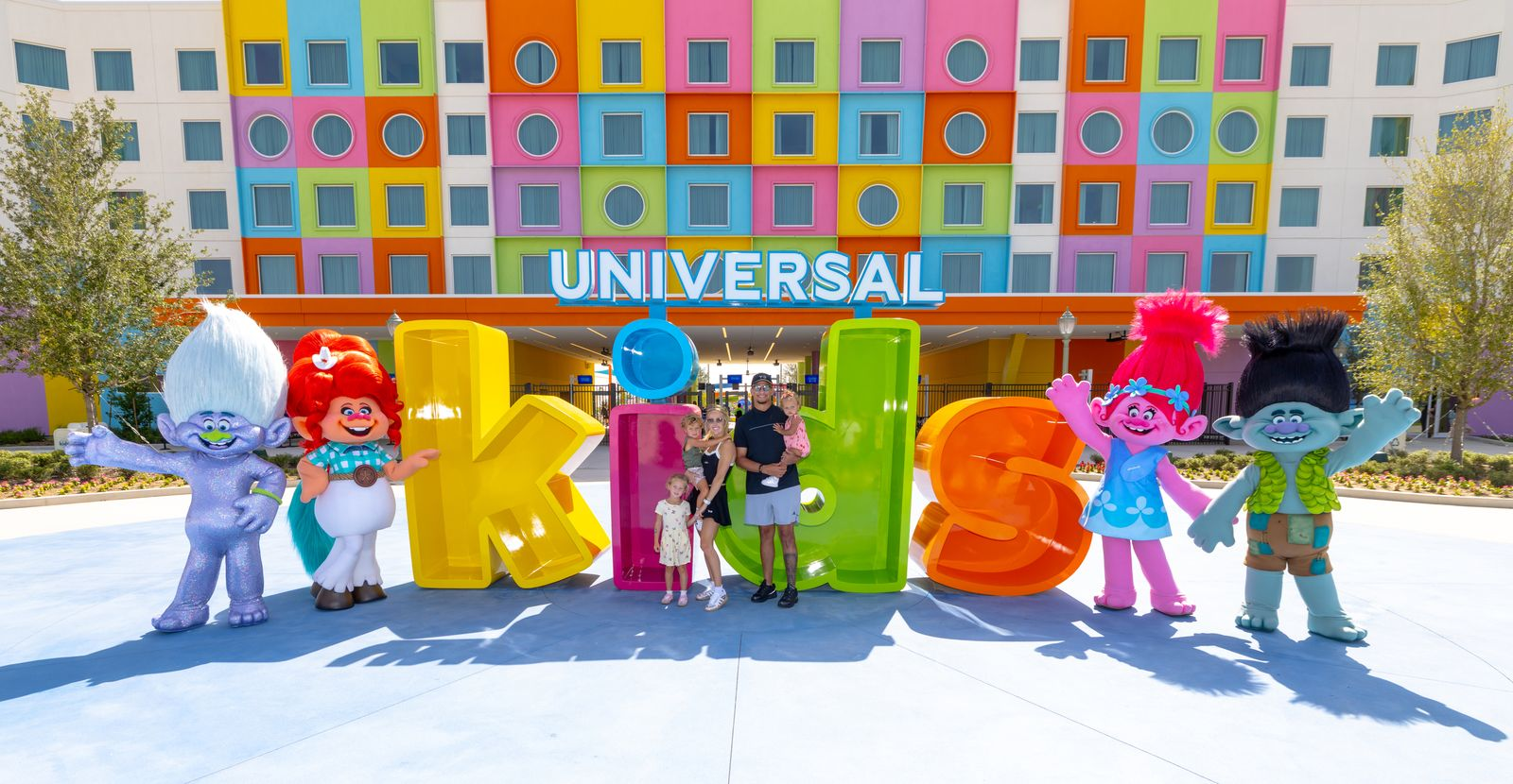 Patrick Mahomes and Family Preview Universal Kids Resort Before Grand ...