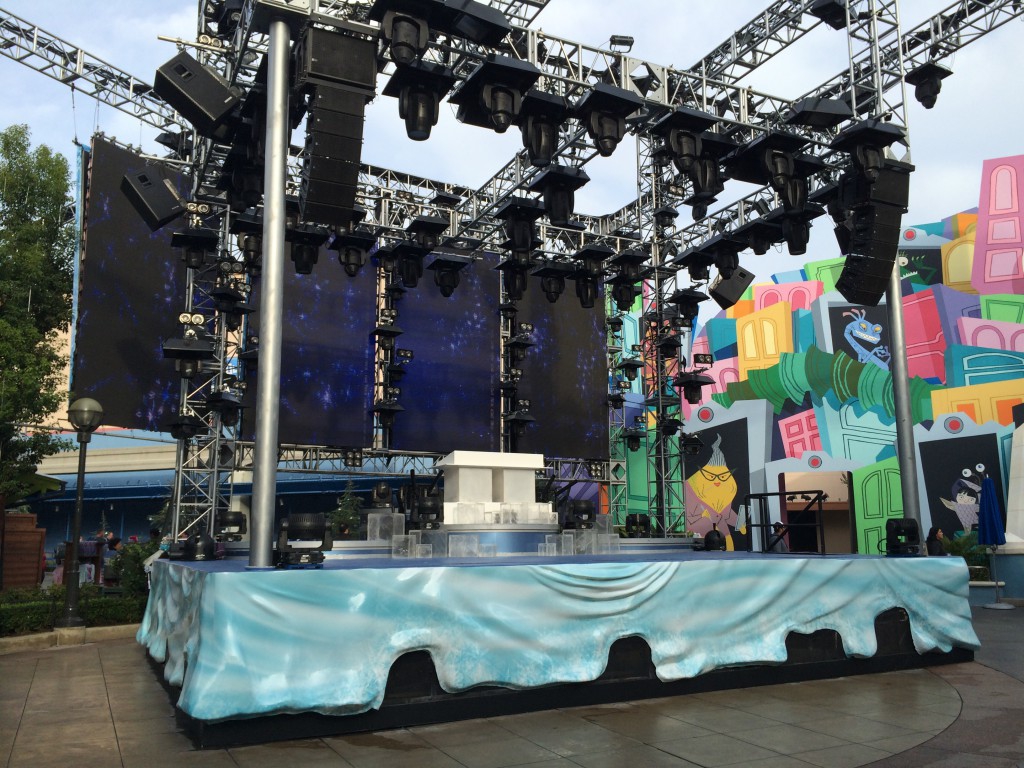 Some of Frozen Fun Debuts in DCA - LaughingPlace.com