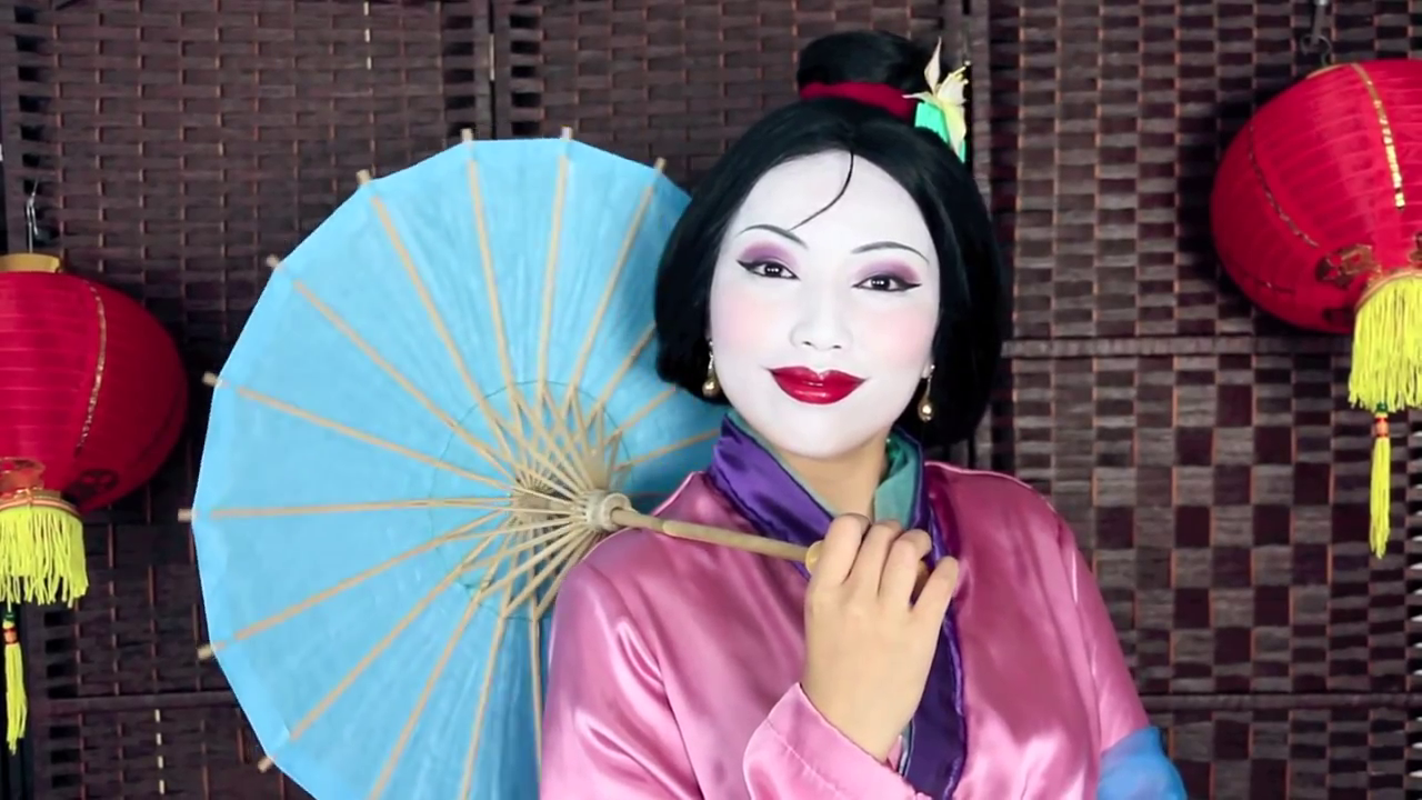 Video Pick: Look Like a Disney Princess - LaughingPlace.com