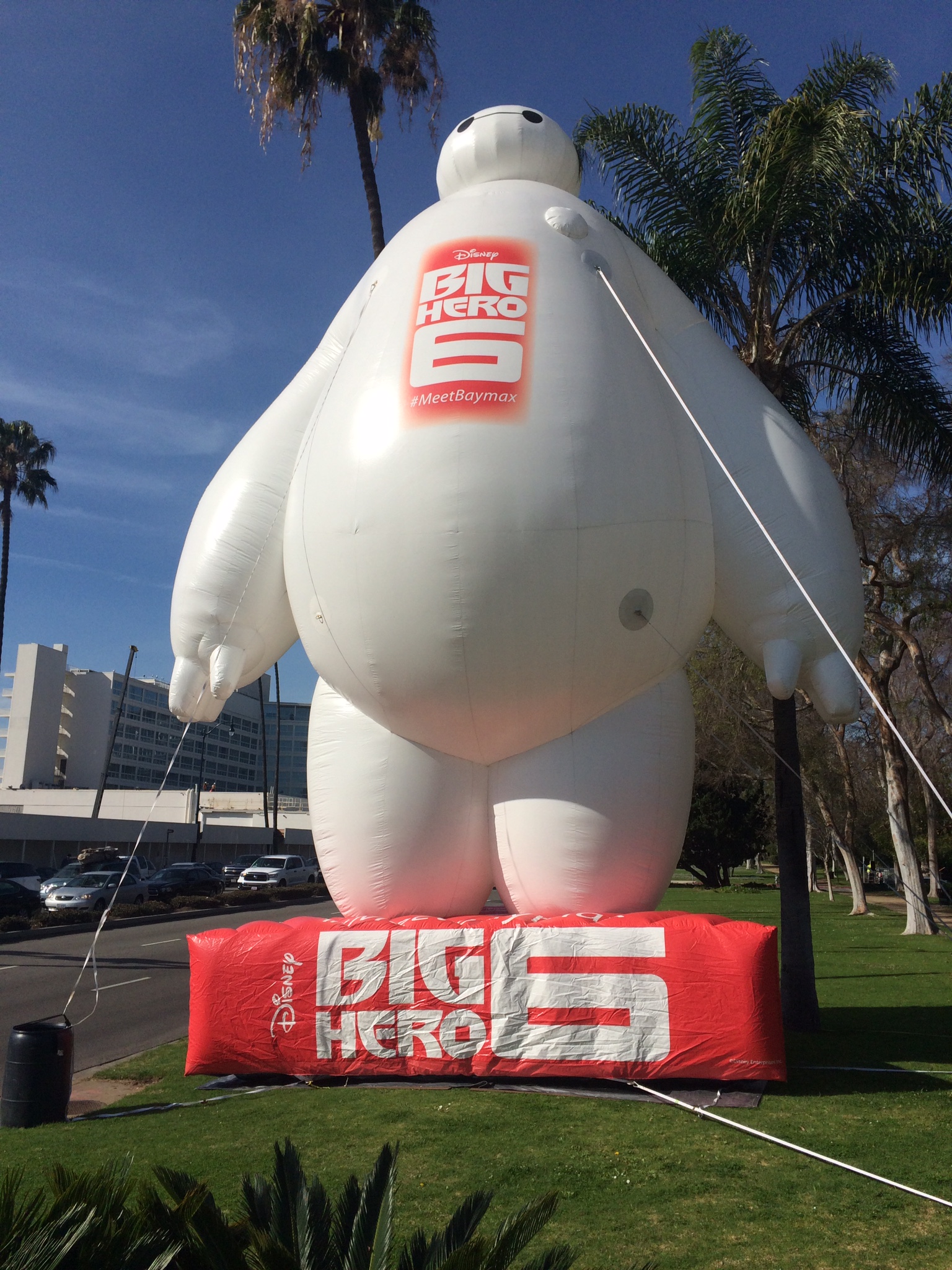 Pop-Up Baymax Visits Beverly Hills - LaughingPlace.com