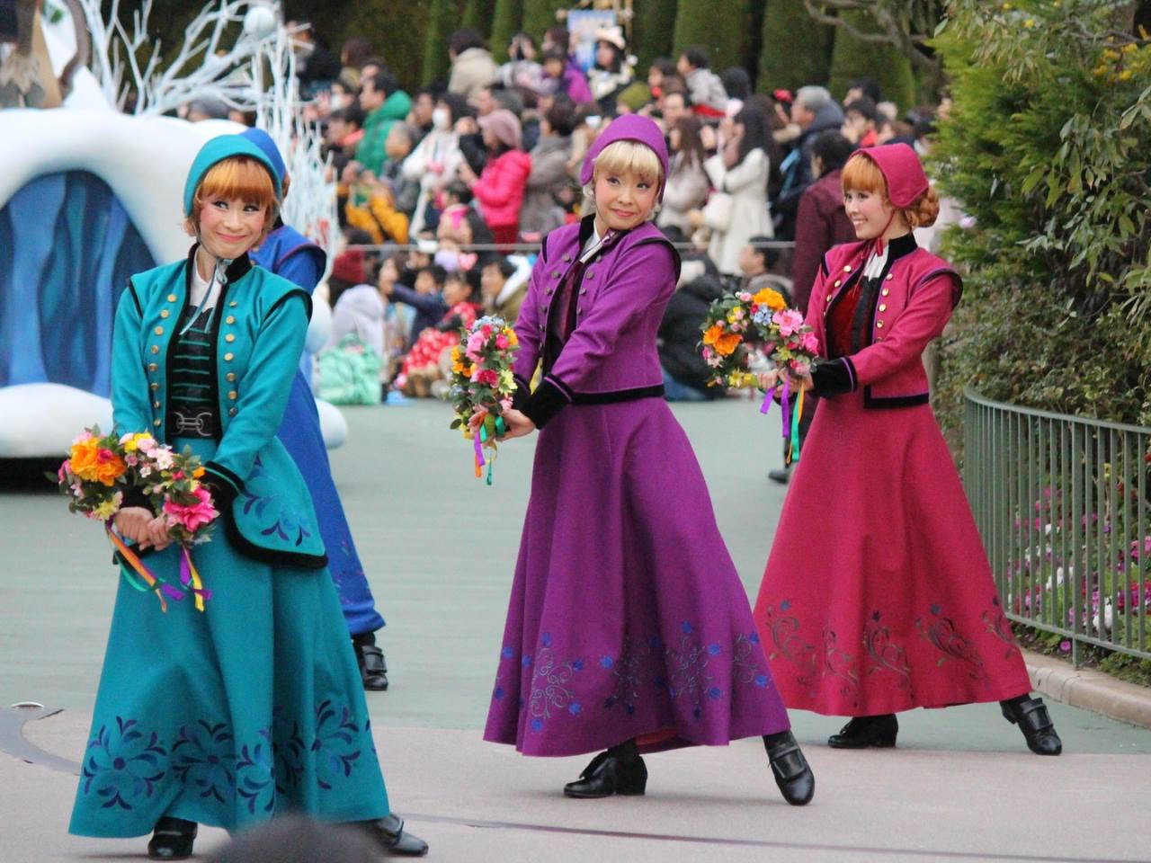 Frozen Fantasy at Tokyo Disneyland - LaughingPlace.com