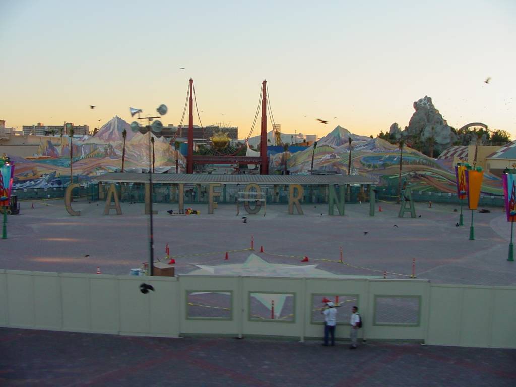 #ThrowbackThursday: Disney California Adventure Construction From the ...