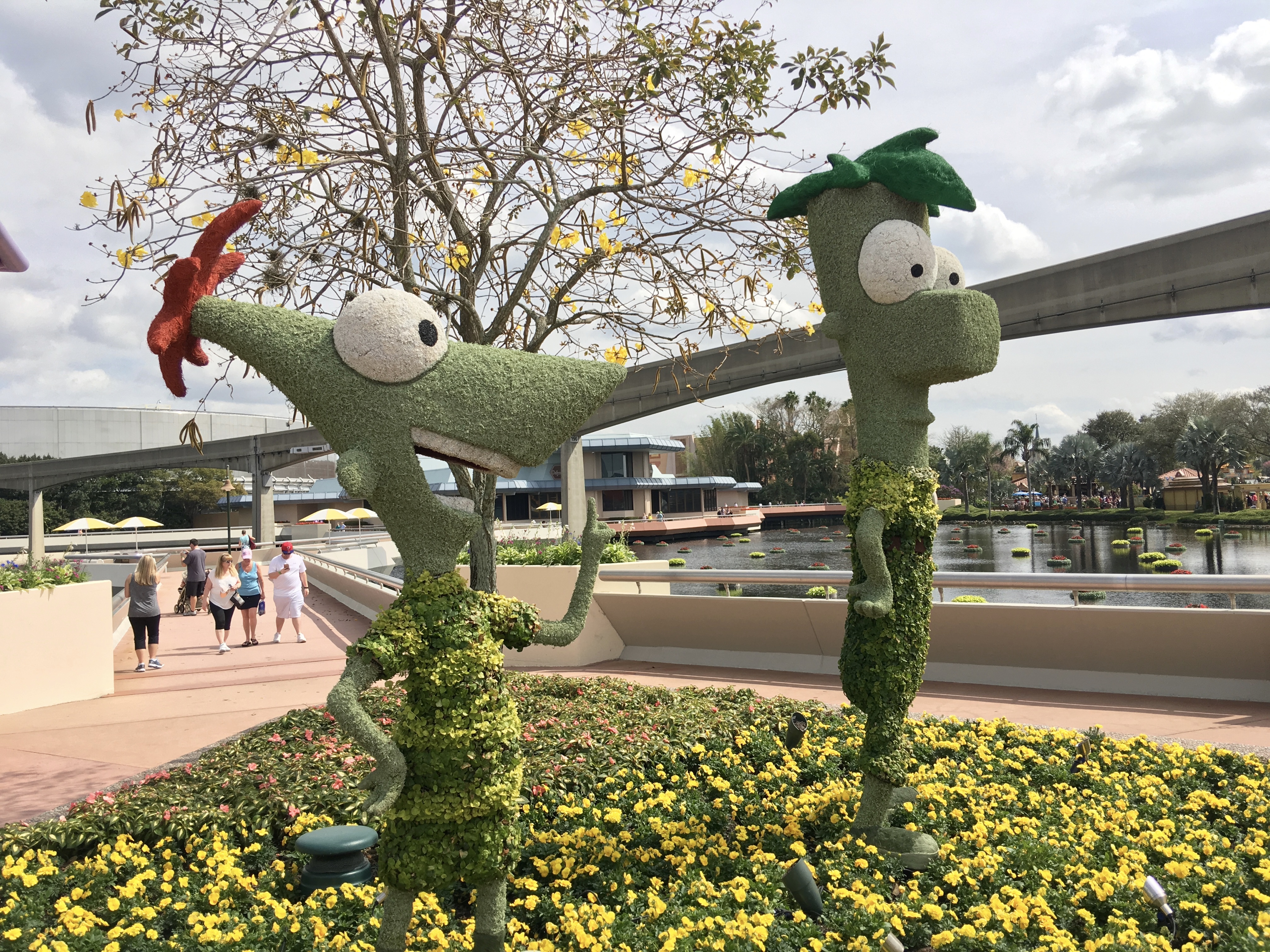2016 Epcot International Flower and Garden Festival in Full Bloom ...