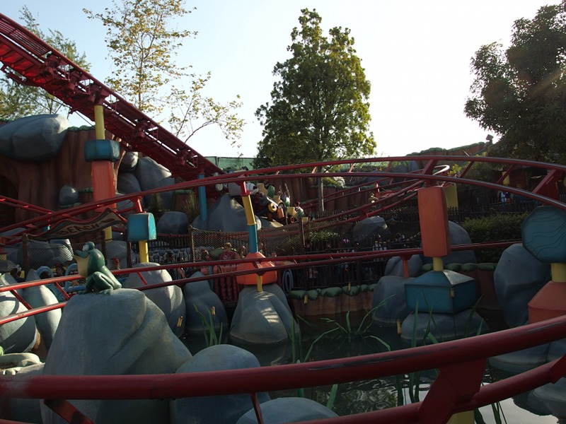 Disneyland Resort Construction Update + "Operation Dumbo Drop ...