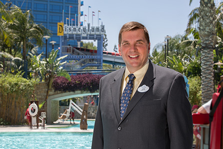 Former Disneyland Executive to Lead Knott's - LaughingPlace.com