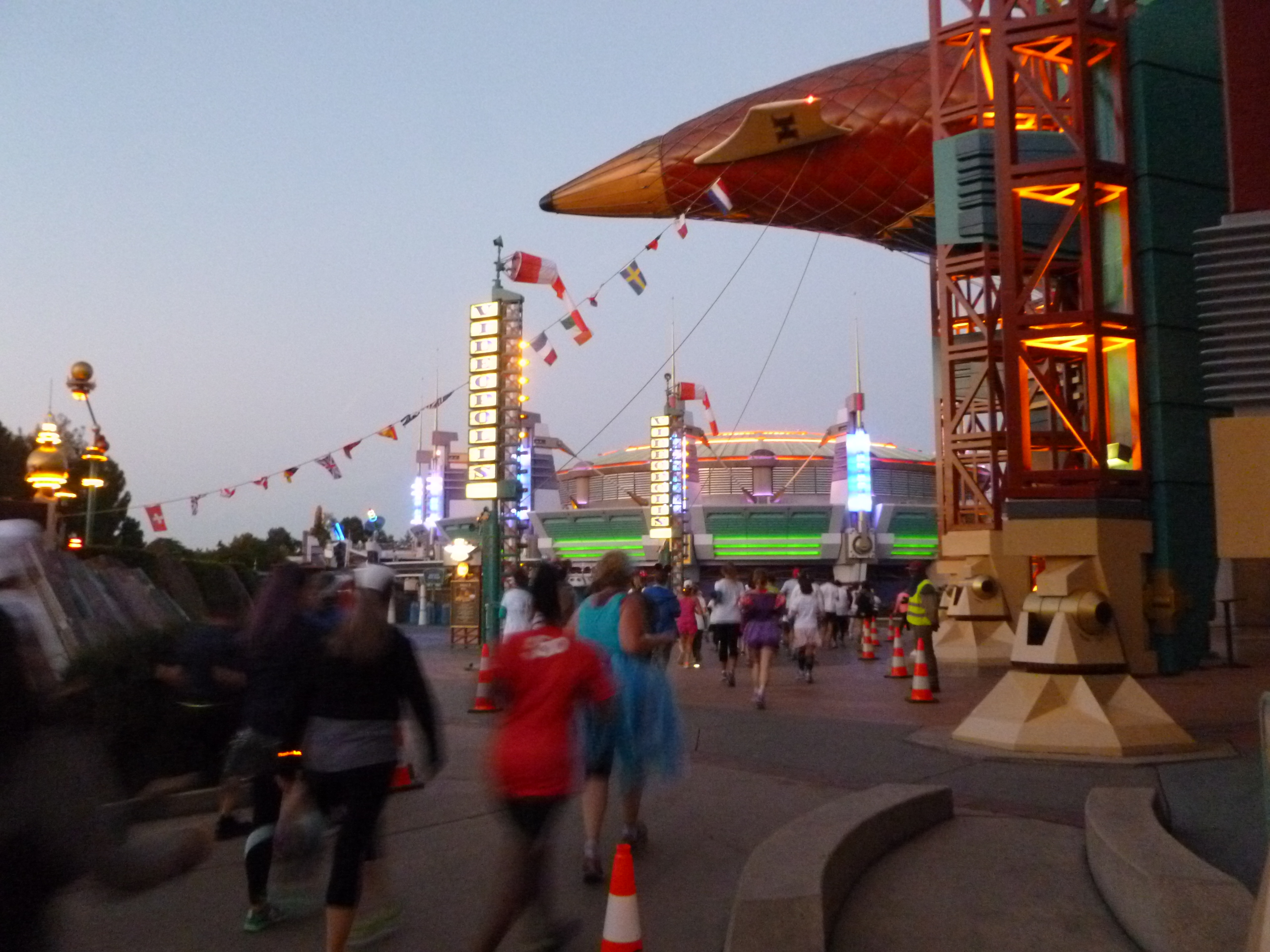 runDisney Goes French: A Recap of the Disneyland Paris Half Marathon ...