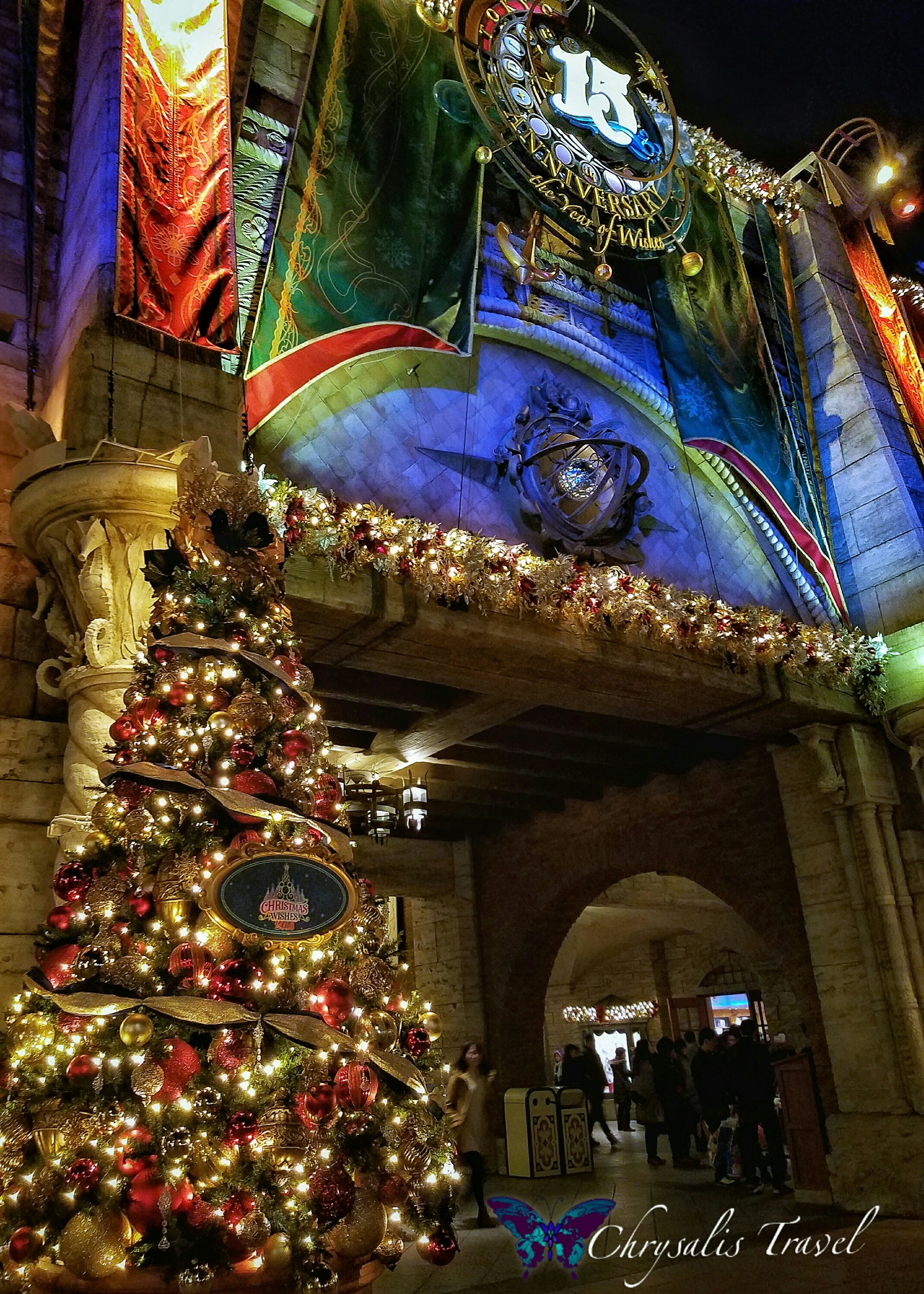 A Closer Look at Christmas Celebrations from Tokyo DisneySea ...