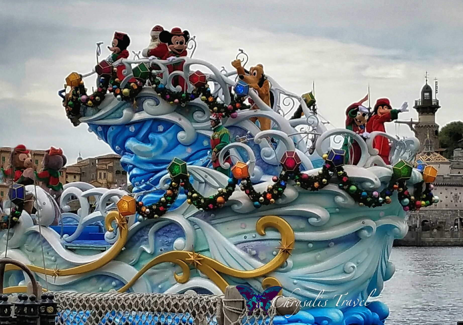 A Closer Look at Christmas Celebrations from Tokyo DisneySea ...