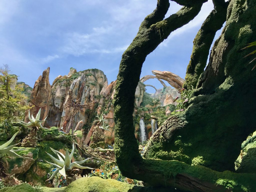 Pandora The World of Avatar - Sneak Peek - Page 2 of 2 - LaughingPlace.com