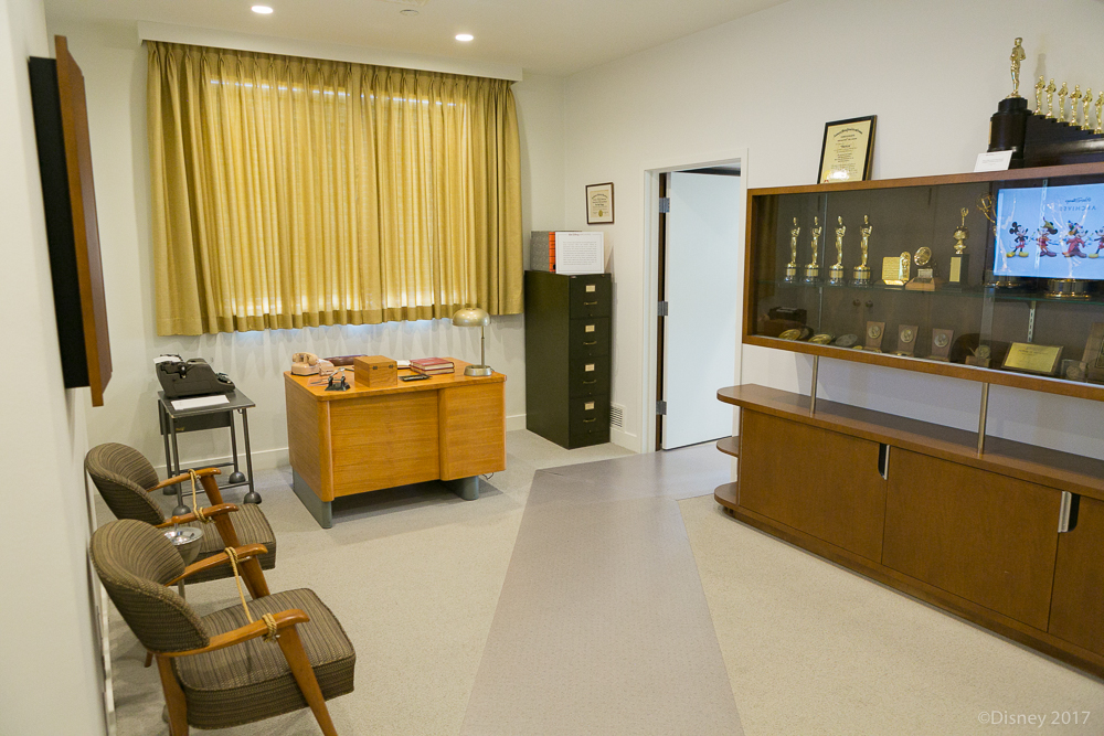 "Bambi" Gets Walt Disney Signature Treatment for 75th Anniversary ...