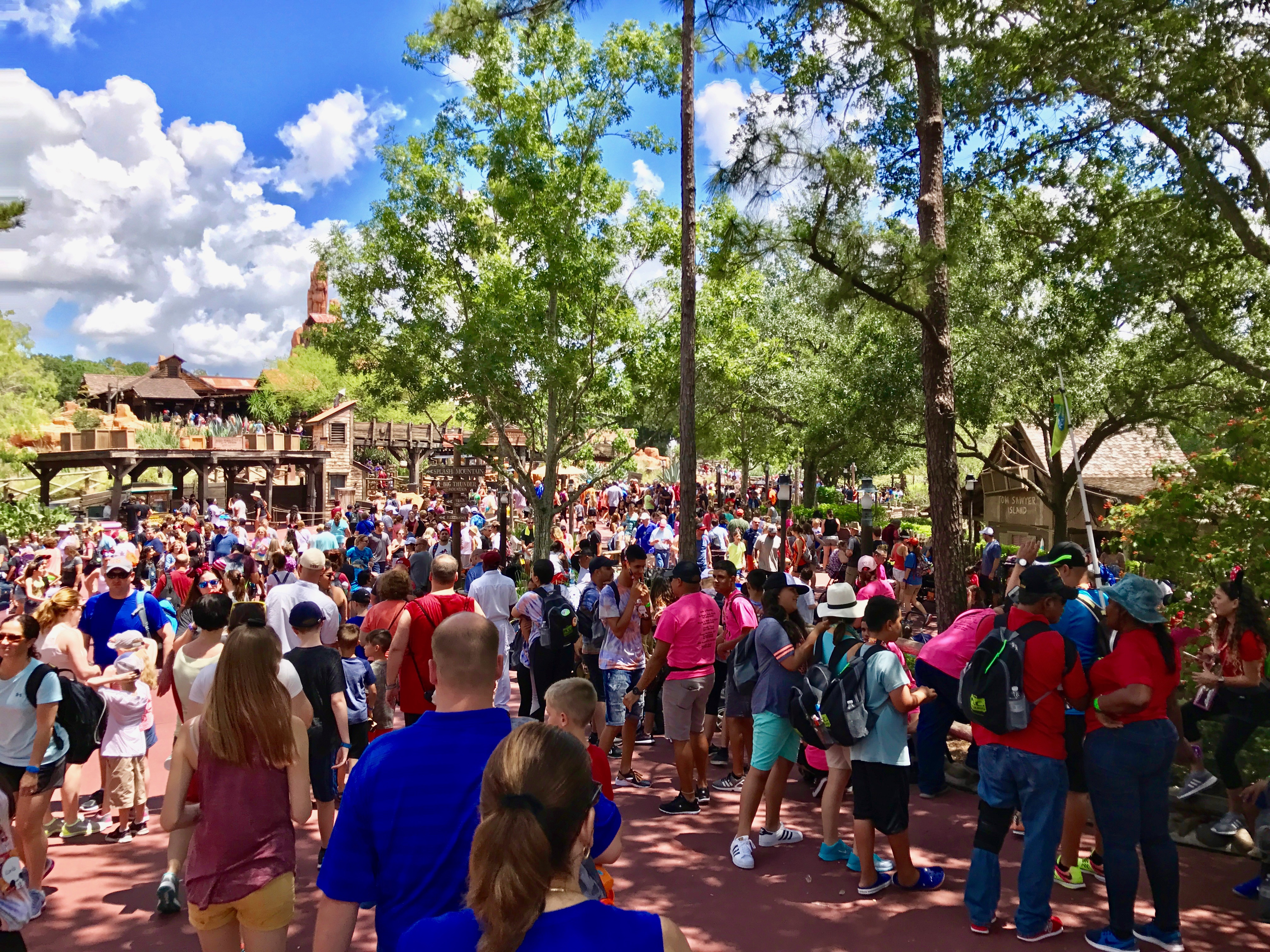 Summer Stroll Thru The Magic Kingdom - Photo Update - LaughingPlace.com
