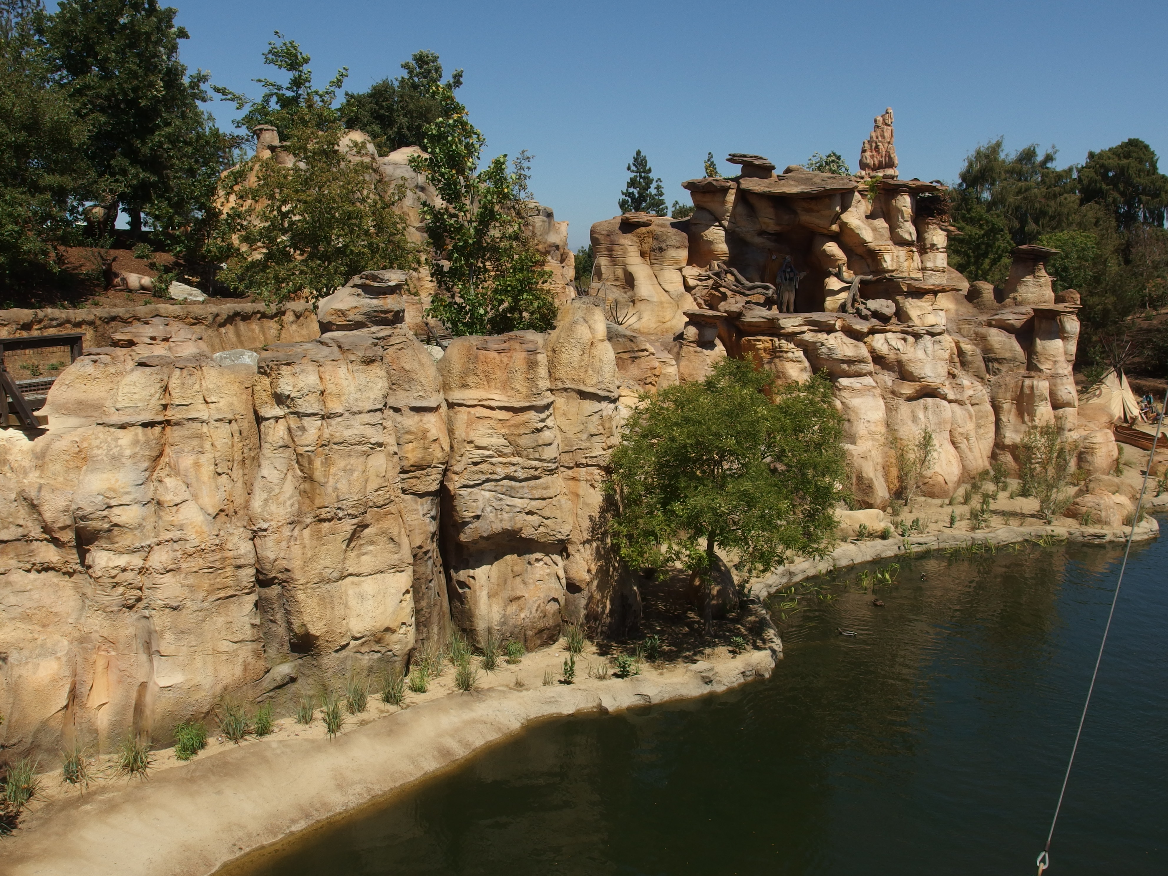 Disneyland Classics Return — Rivers of America Watercrafts and the ...