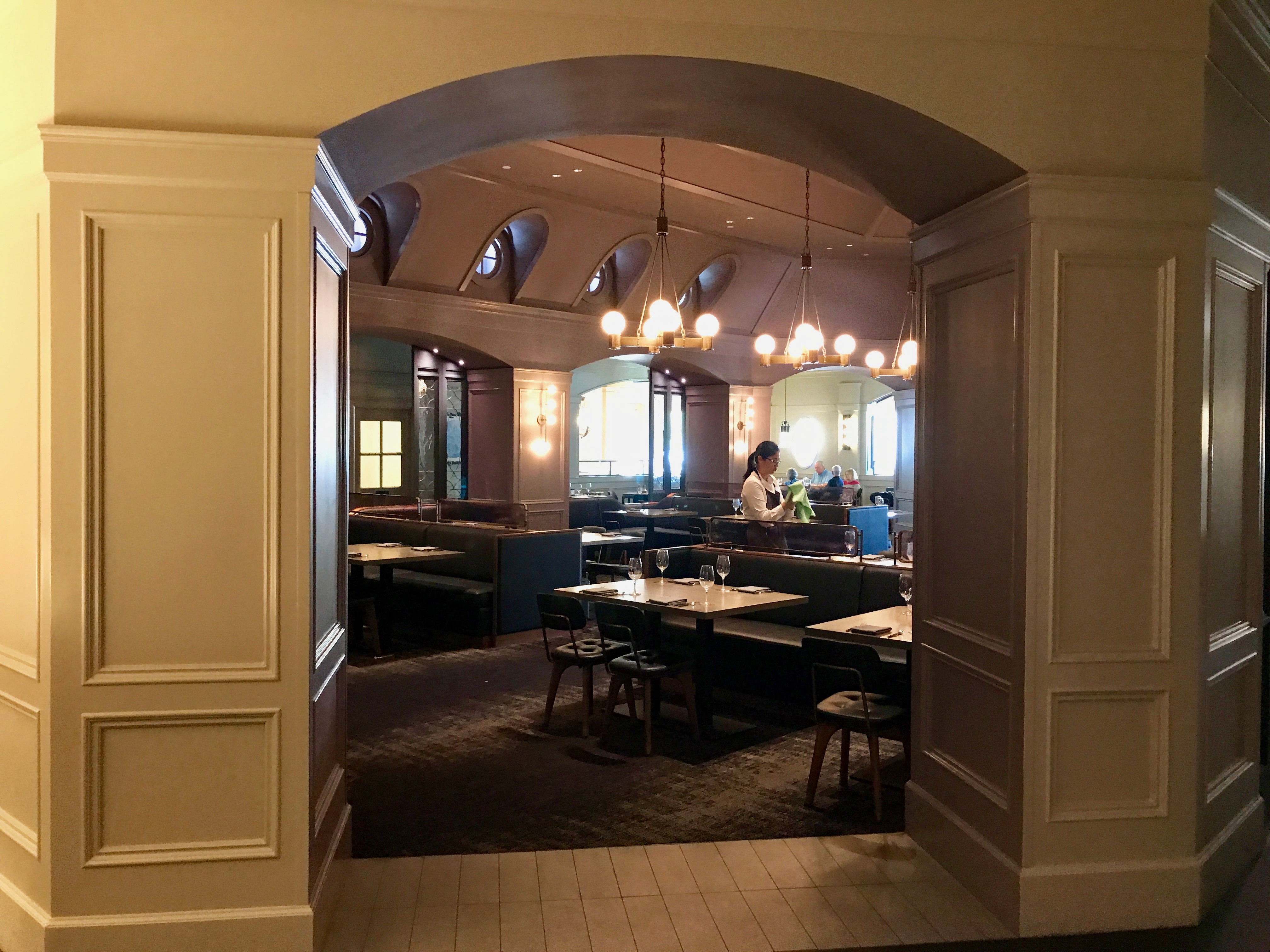 WDW Hidden Dining Gems: Ale & Compass Restaurant and Lounge ...