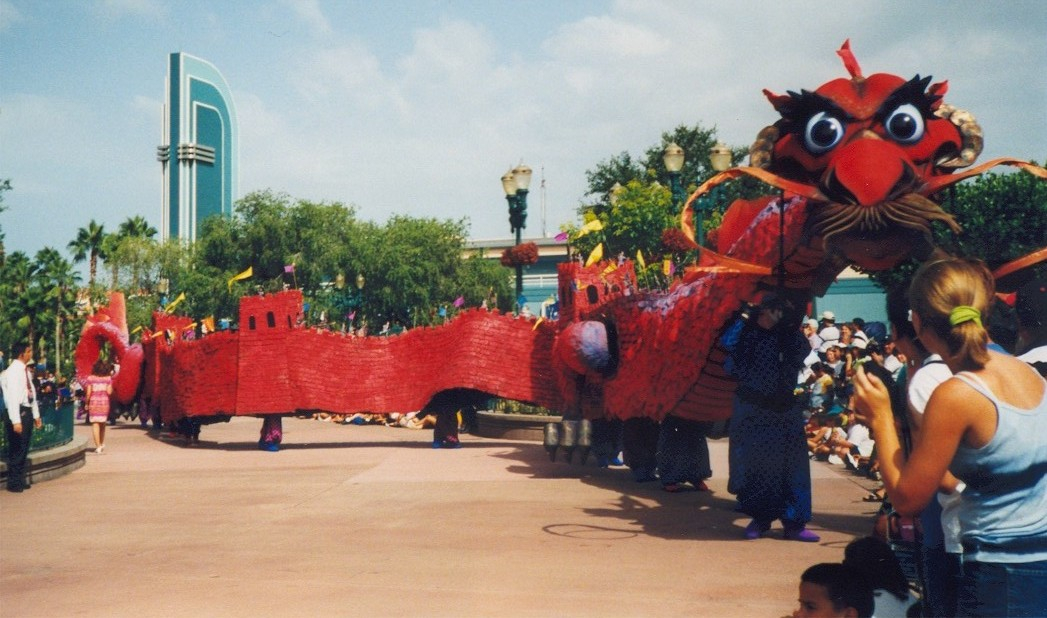 Disney Extinct Attractions: The Hunchback of Notre Dame Procession and ...