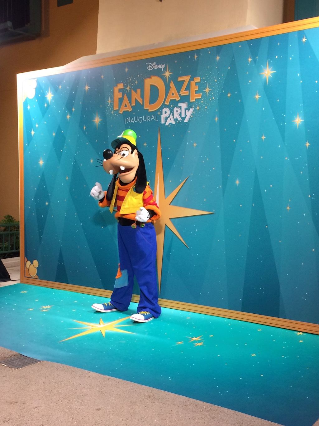 Photos of the Amazing and Rare Disney FanDaze Characters