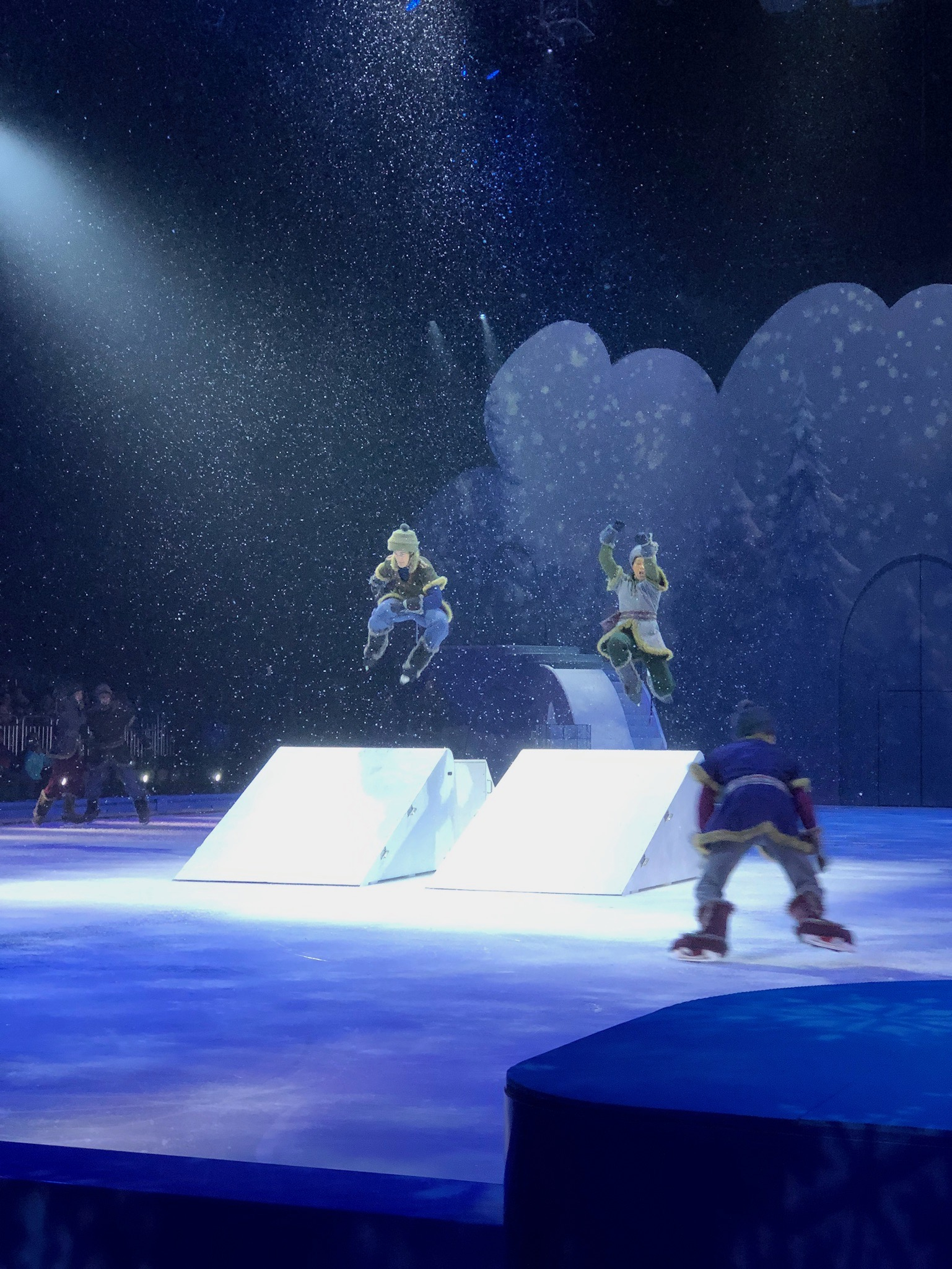 "Disney On Ice: Mickey's Search Party" Wows Guests With Disney Fun ...