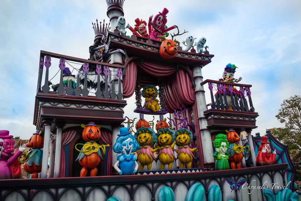 Experience A Spooky “Boo!” Halloween at Tokyo Disneyland
