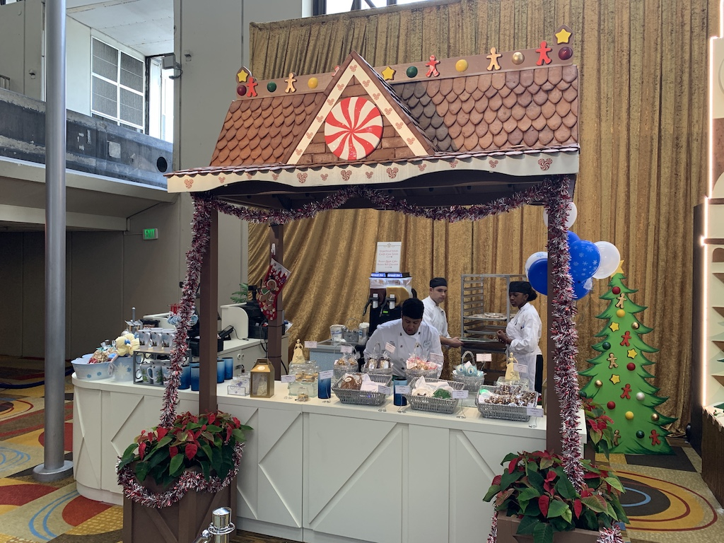 2018 Contemporary Resort Gingerbread Display Celebrates Cinderella
