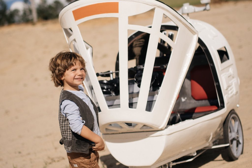 Fantasy Strollers Announces Spaceship Stroller Rentals For Spring 2019