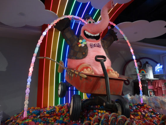 Video: Bing Bong from "Inside Out" Finally Arrives at Pixar Pier in ...