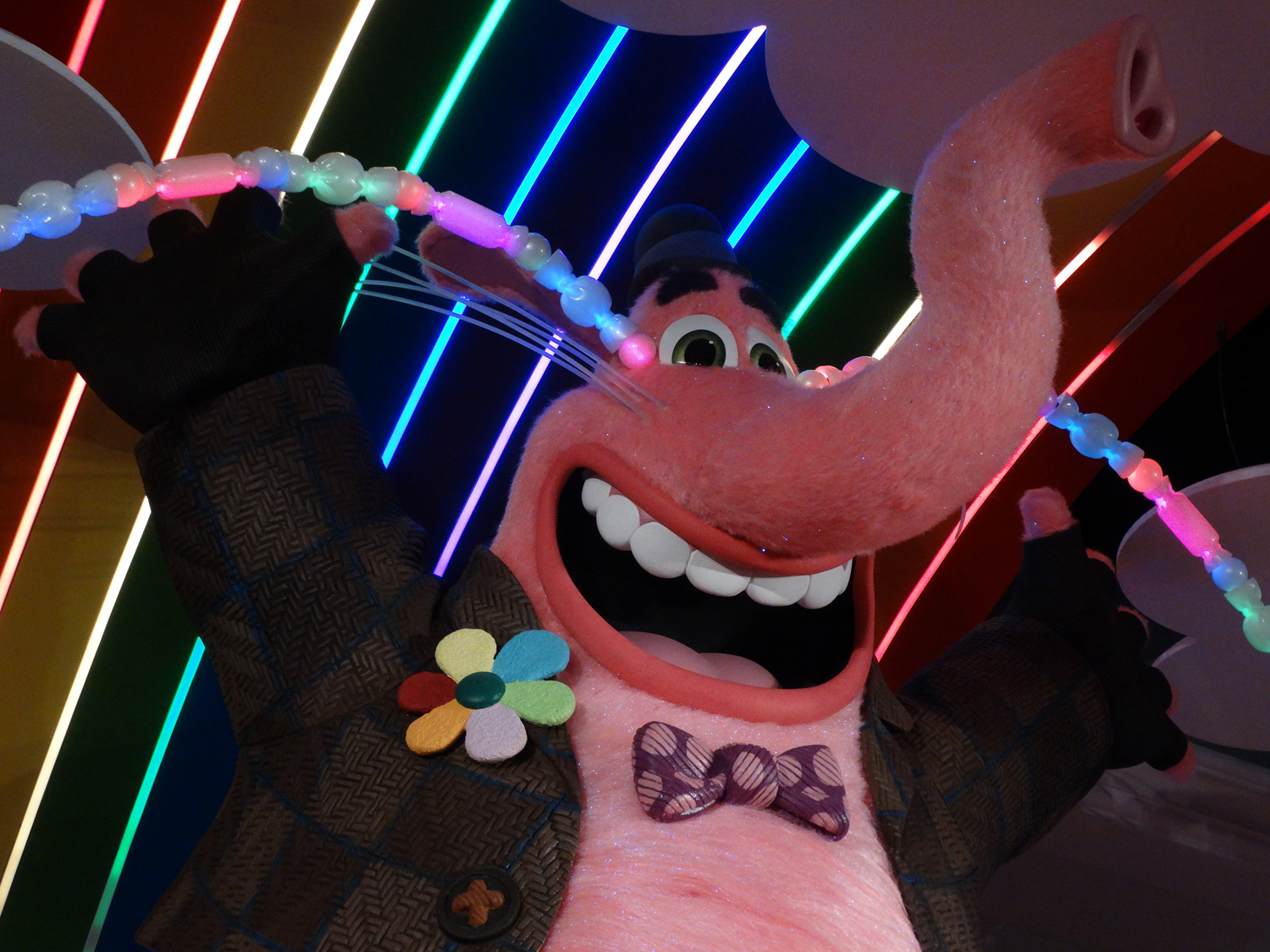 Video: Bing Bong from "Inside Out" Finally Arrives at Pixar Pier in ...