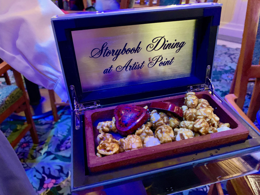 Dining Review: Storybook Dining with Snow White at Artist Point