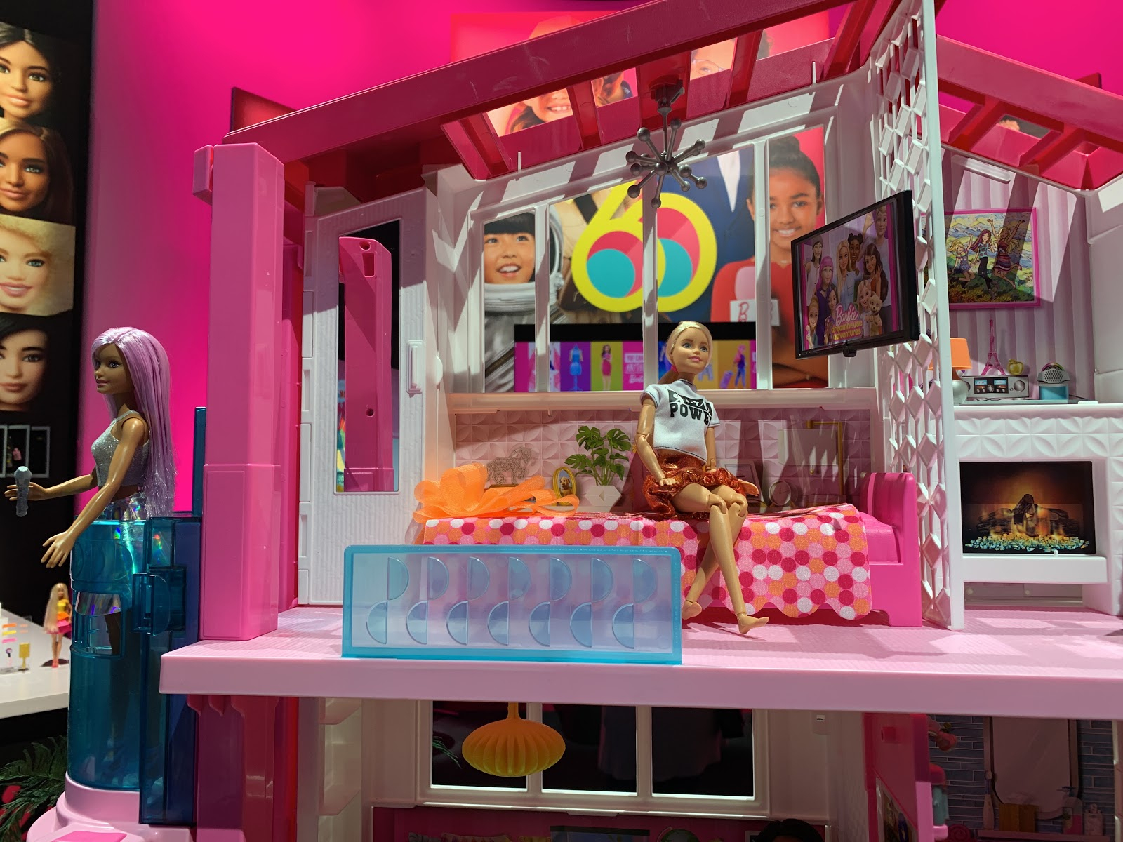 Toy Fair 2019: Mattel (Toy Story 4, Cars, Frozen, Barbie, Hot Wheels ...