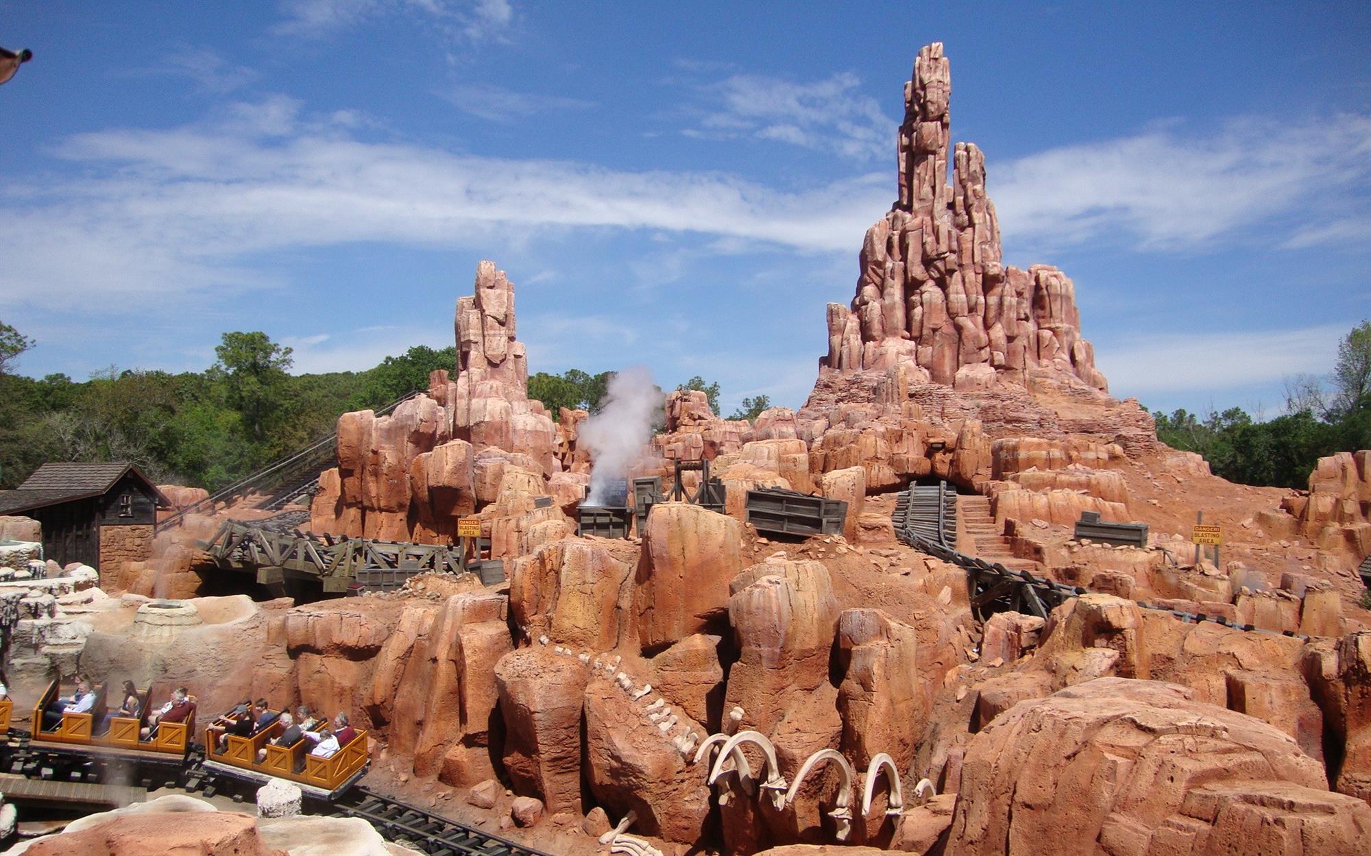 Frontierland - Magic Kingdom - LaughingPlace.com
