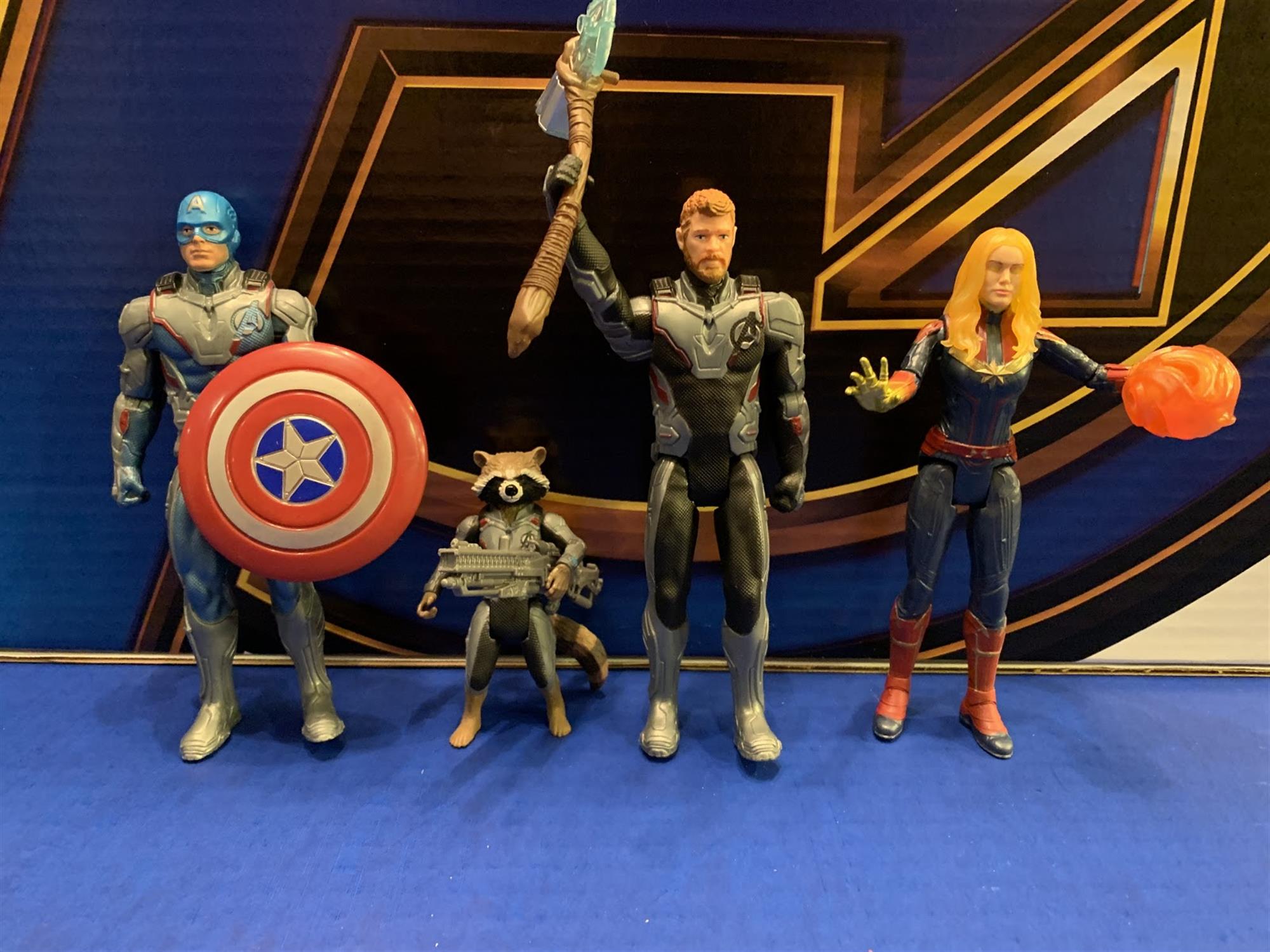 Toy Review: "Avengers: Endgame" by Hasbro (Marvel Legends, Titan Heroes ...