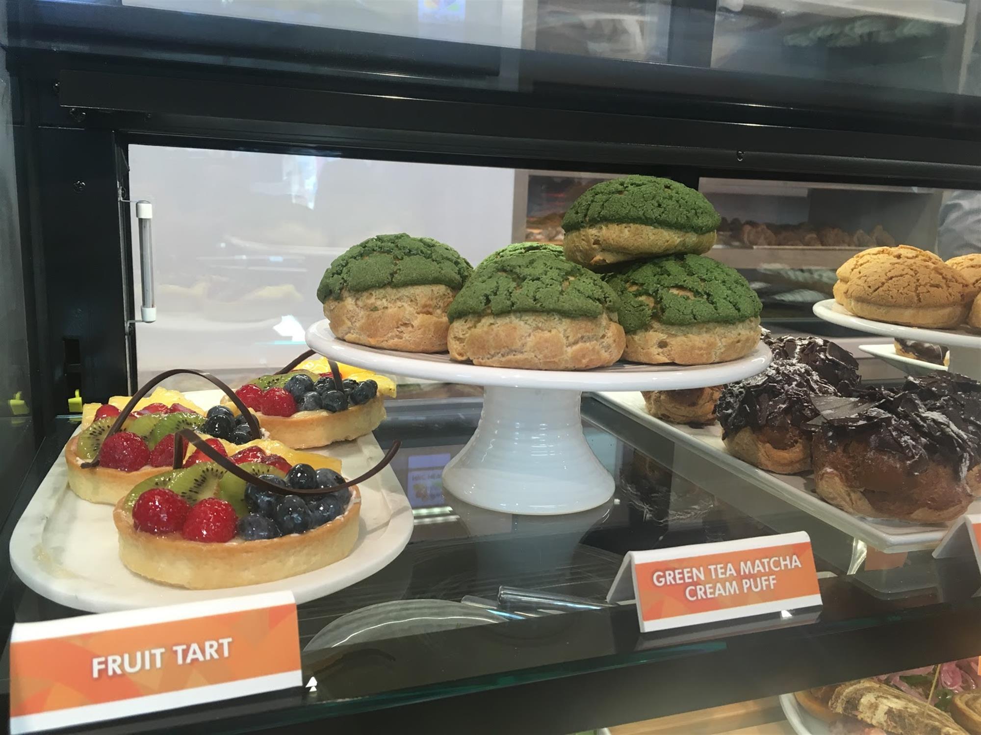 Review: The TODAY Cafe at Universal Studios Florida - LaughingPlace.com