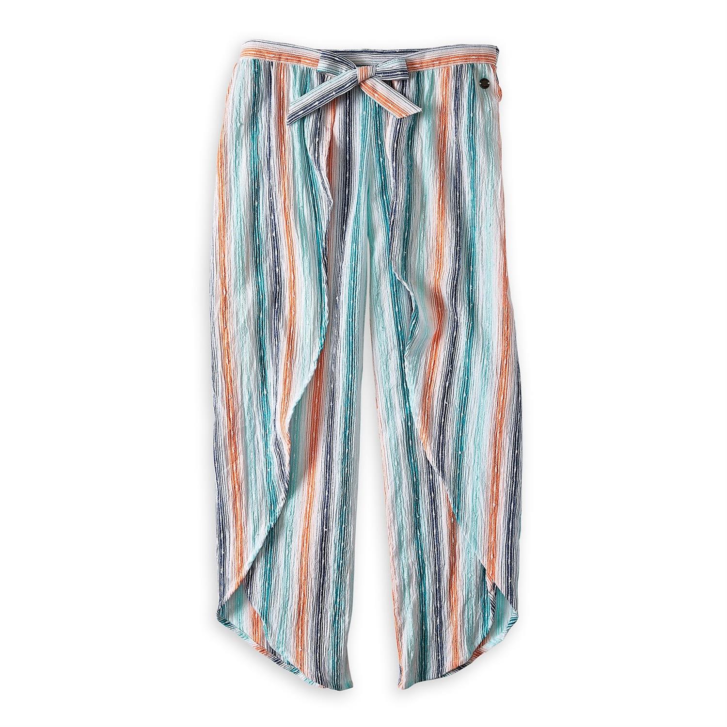 Disney Roxy Girl Capsule Collection Celebrates 30th Anniversary of "The ...