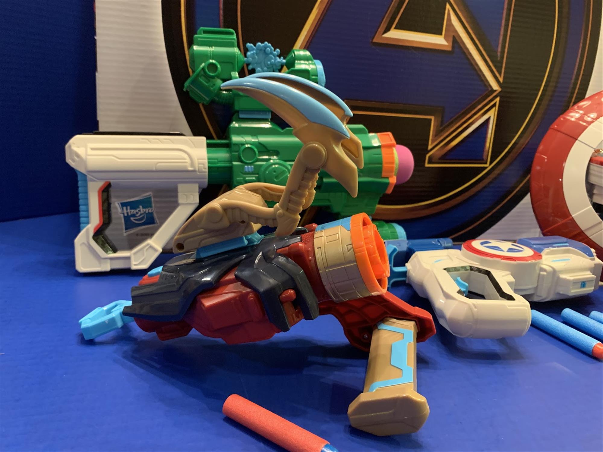 Toy Review: "Avengers: Endgame" by Hasbro (Marvel Legends, Titan Heroes ...