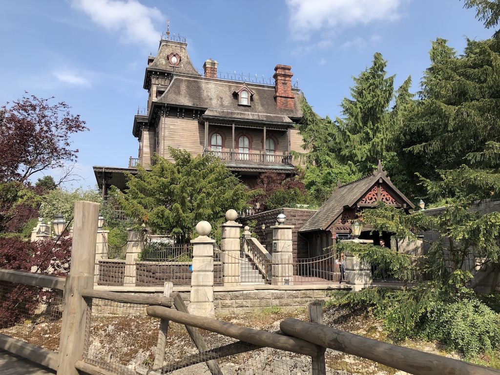 Disneyland Paris Celebrates Reopening of Phantom Manor with Special Event