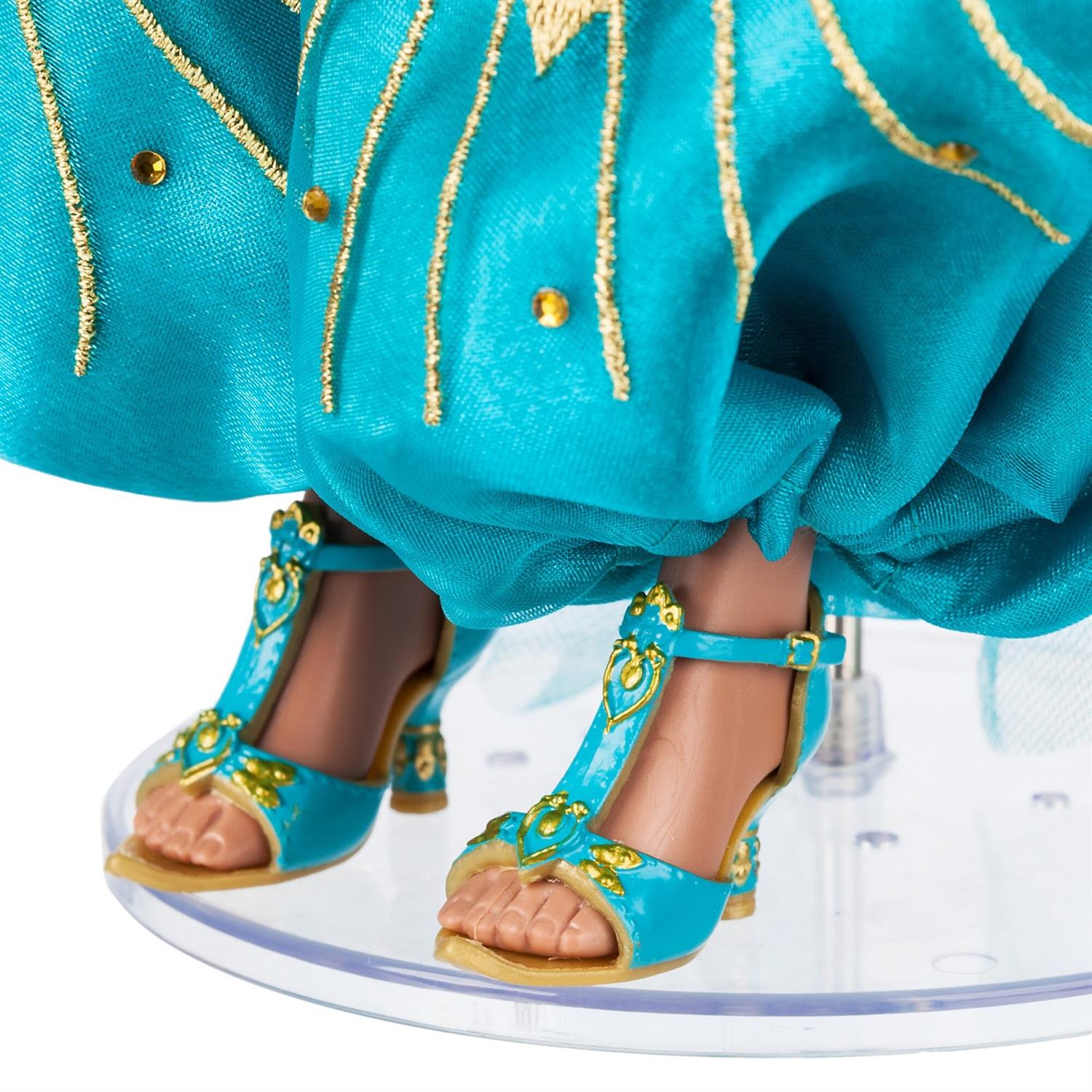 Limited Edition "Aladdin" Dolls Arrive on shopDisney