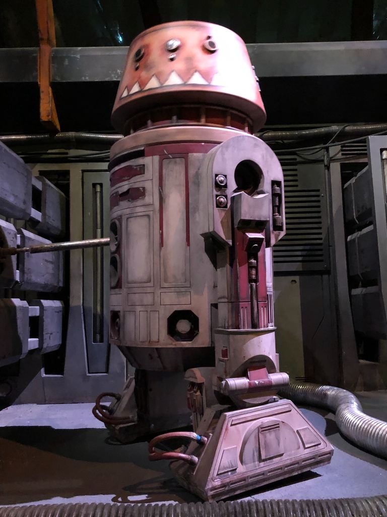 Check Out Some of the Droids, Creatures and Vehicles of Star Wars ...