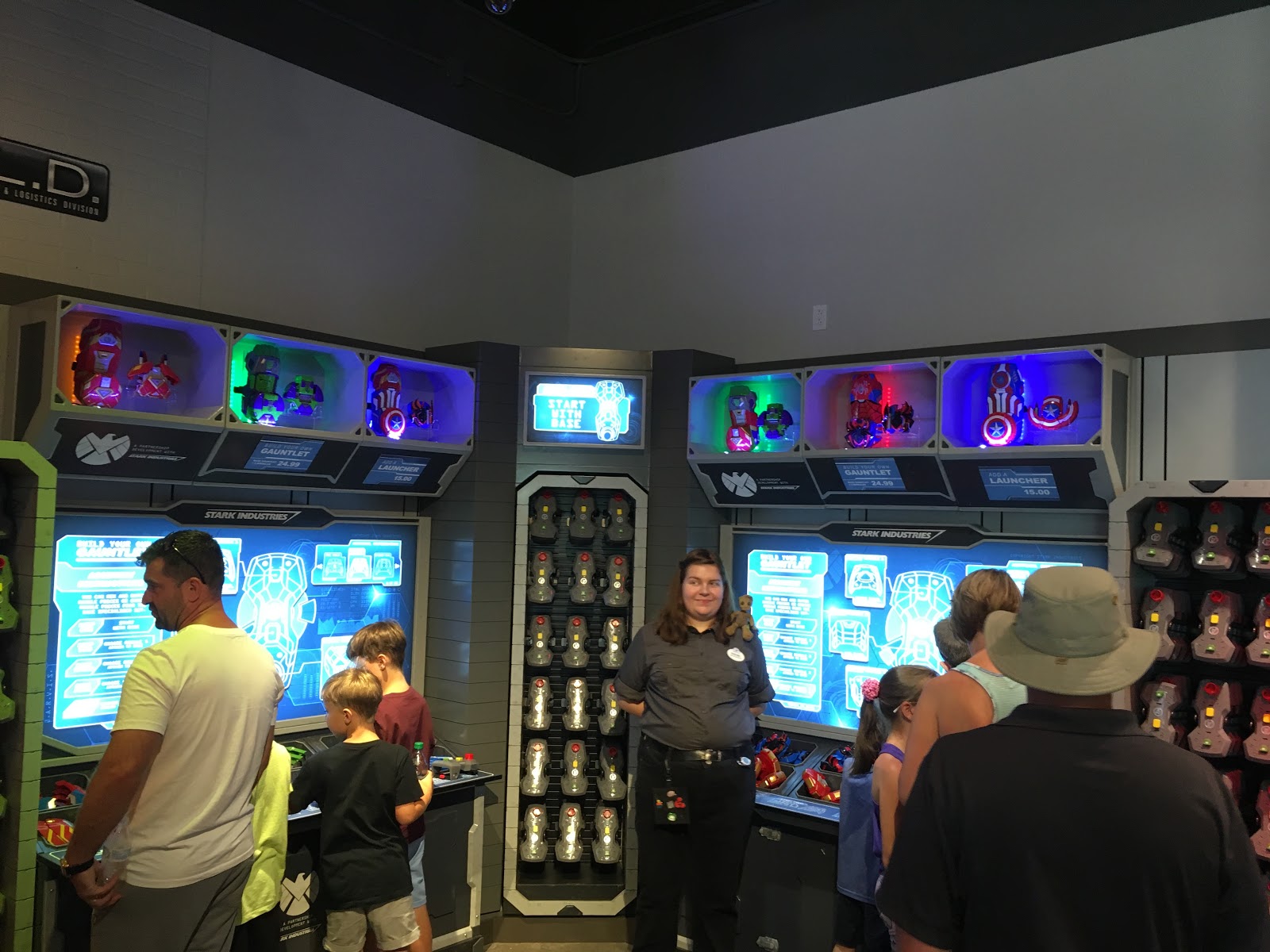 Build-Your-Own Marvel Gauntlet Comes to Disney California Adventure ...