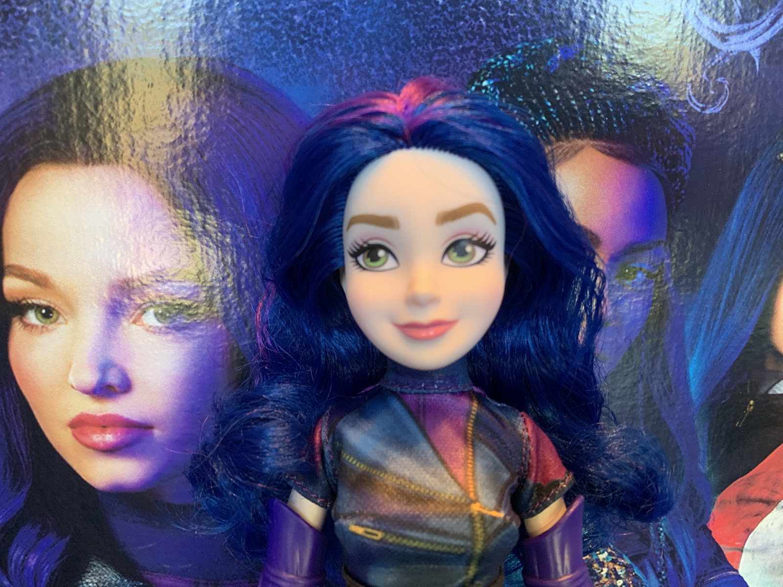 Toy Review: "Descendants 3" Dolls by Hasbro - LaughingPlace.com