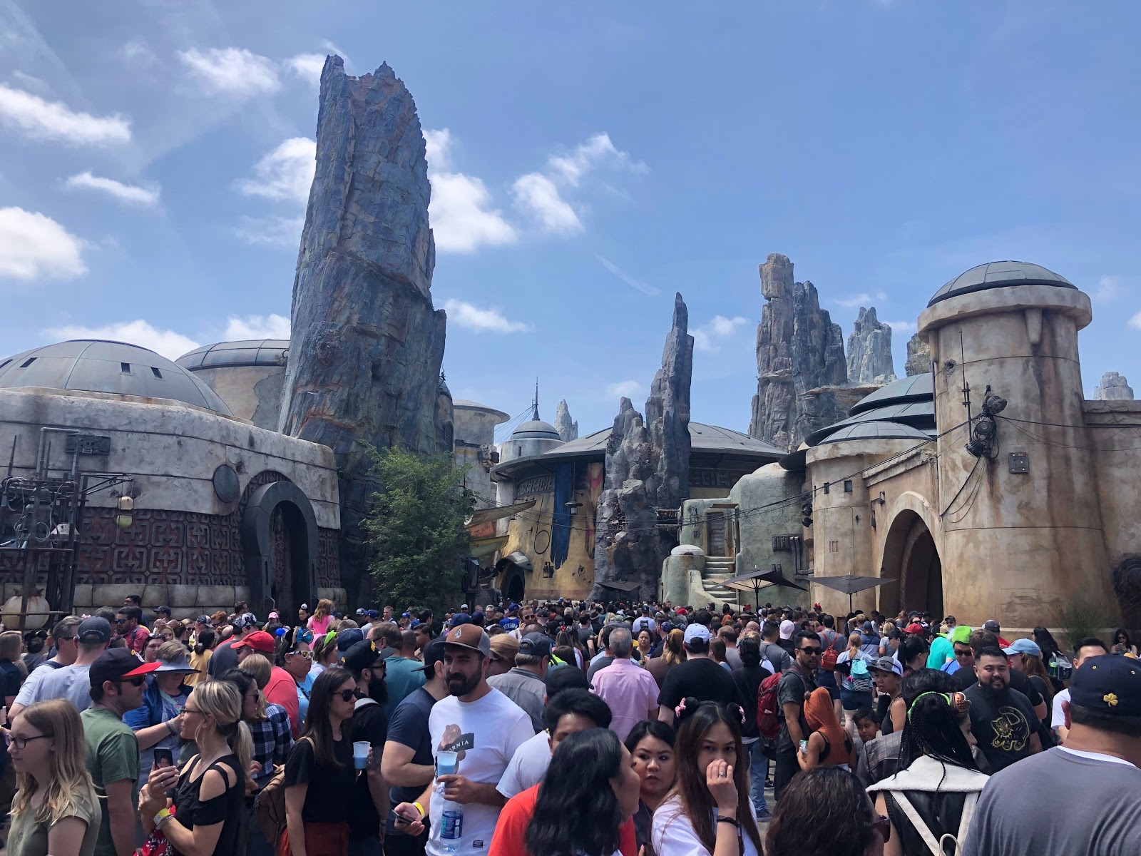 Mike's Take: With Star Wars: Galaxy's Edge, Disney Has Built an Amazing ...