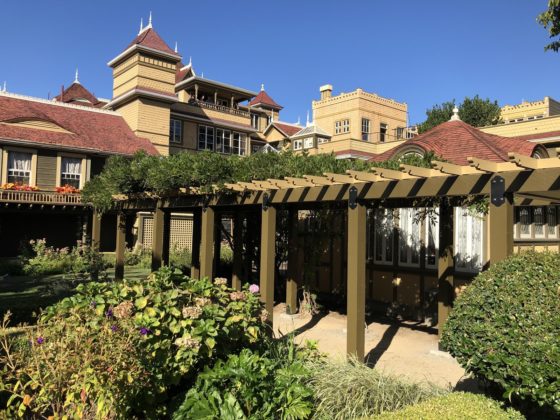 Event Review: "Unhinged" Immersive Halloween Experience at Winchester ...