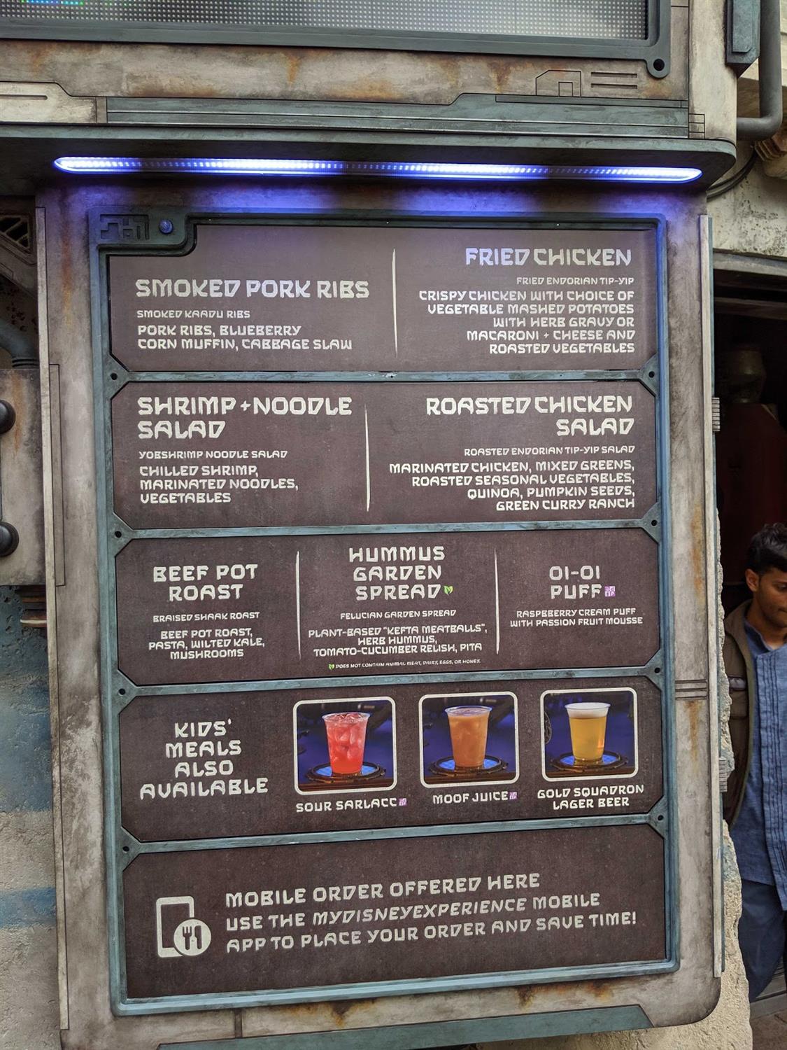 Docking Bay 7 Food and Cargo Menu at Disney's Hollywood Studios ...