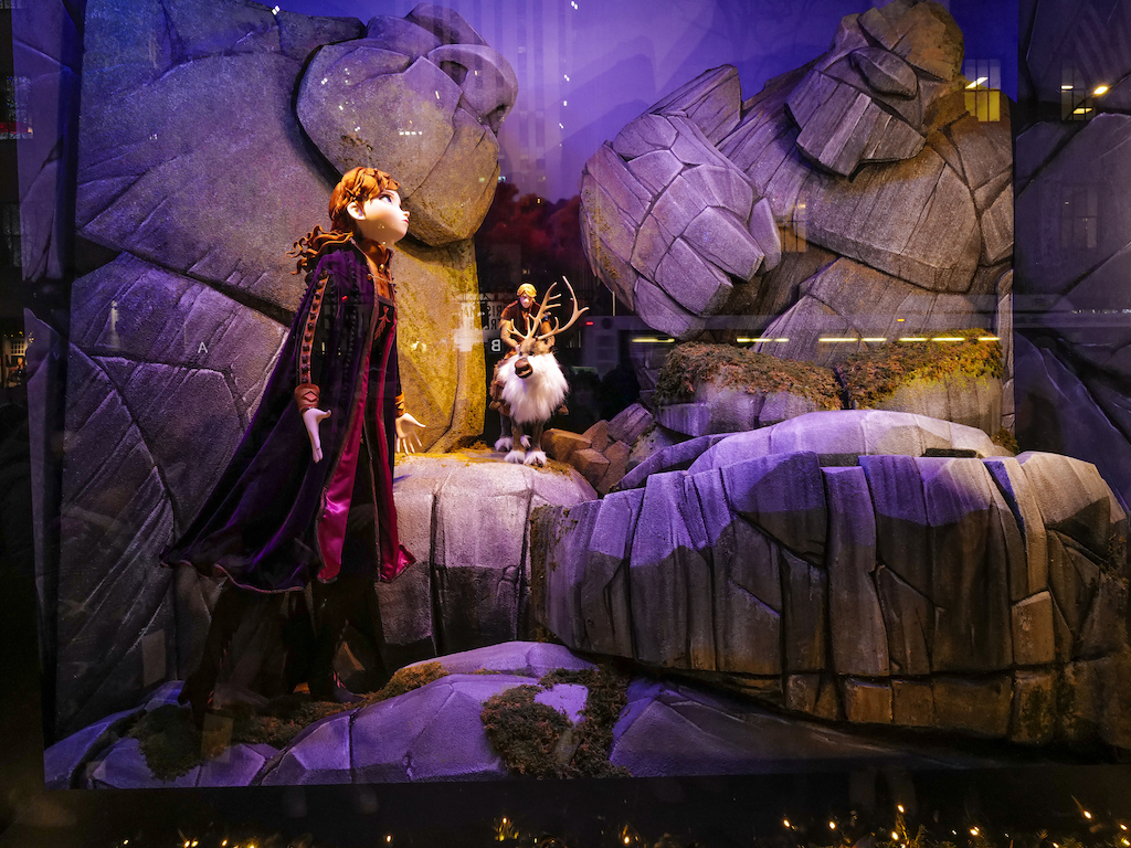Saks Fifth Avenue Unveils "Frozen 2" Window Display During Special ...