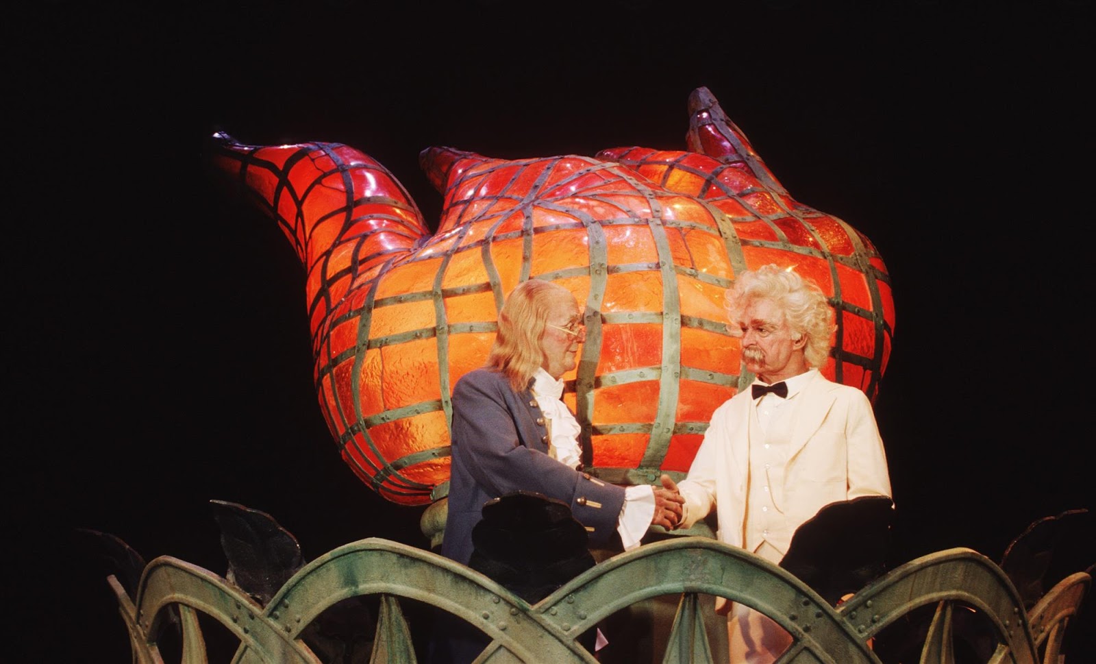 Extinct Attractions - Meet the World - LaughingPlace.com